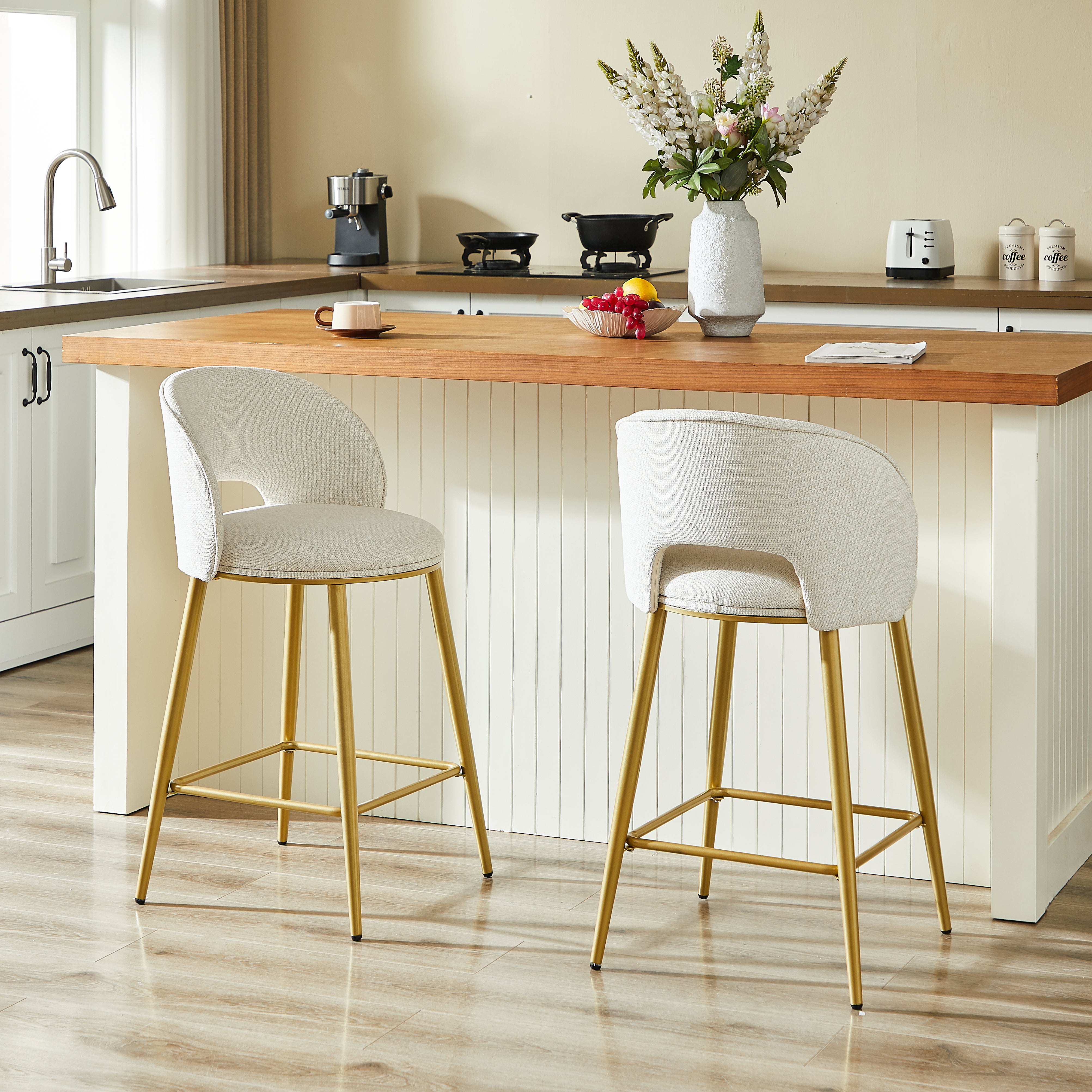 Tabouret de bar moderne avec dossier ouvert et cadre métallique doré ...