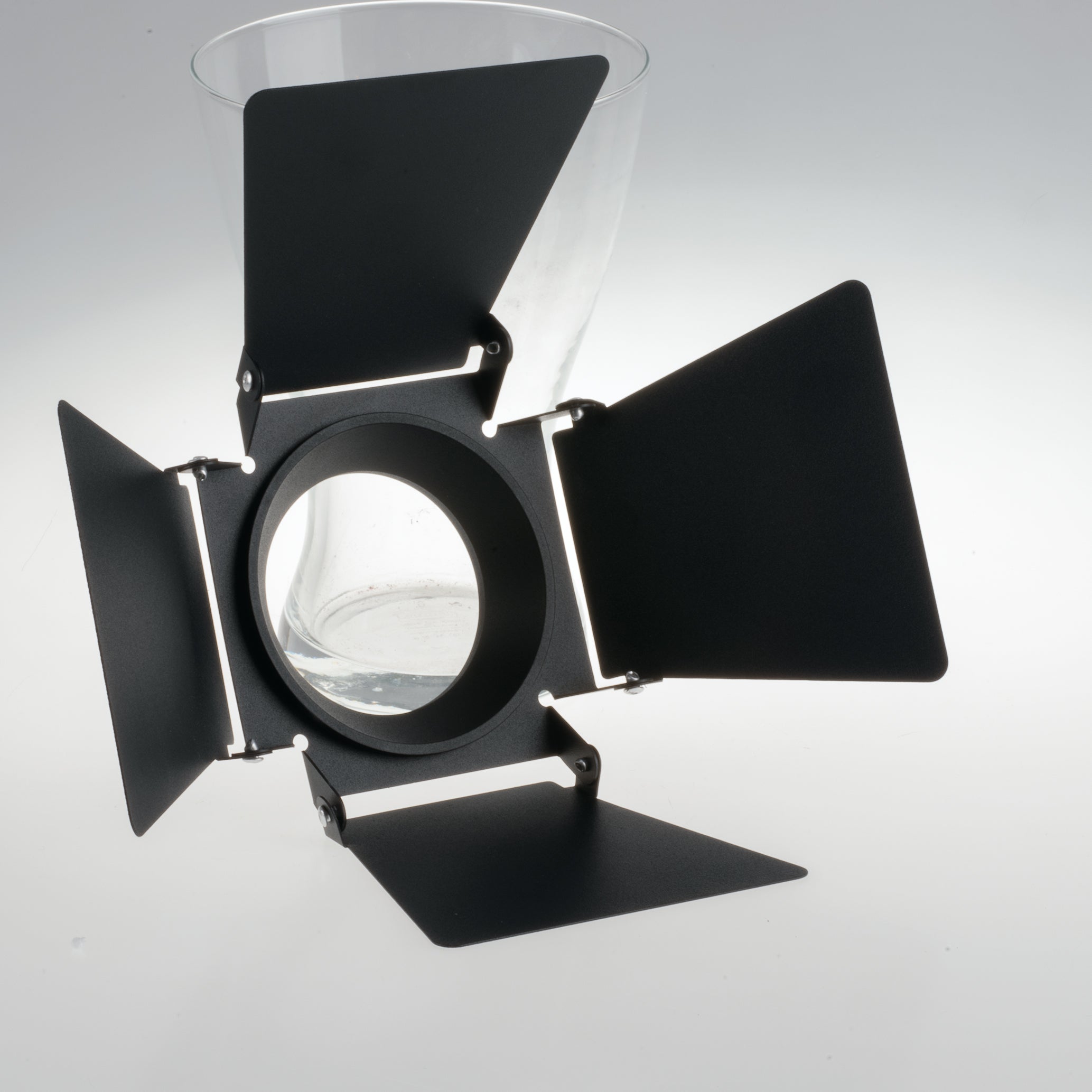 Inverseur de flux lumineux pour éclairage sur rail des collections KONE ...