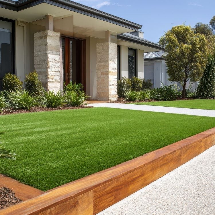 Gazon Synthétique GREEN LUX 50mm - 4Mx10M soit 40m2 - BBE | Leroy Merlin