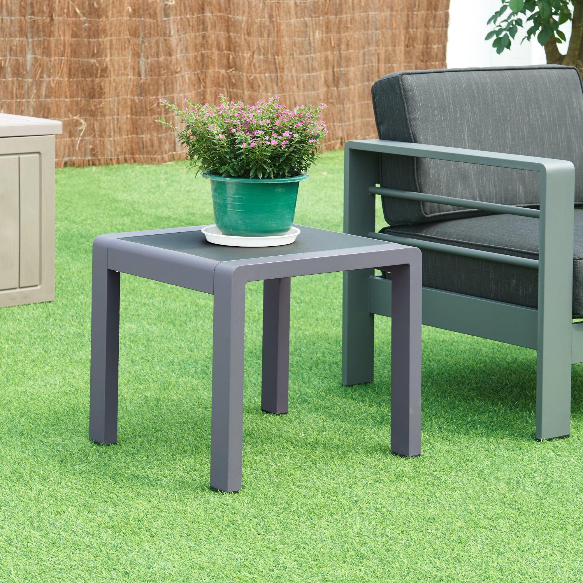 Tavolino Basso da Esterno Avise Piano in Vetro 46x51x51 cm Antracite ...