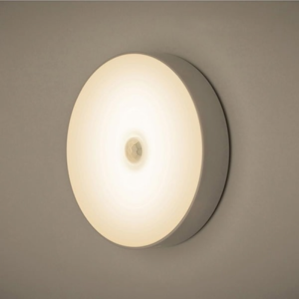 Foco LED con sensor de movimiento - Recargable y autoadhesivo | Leroy ...