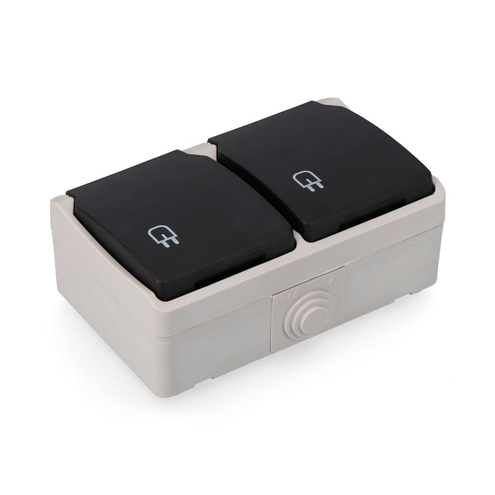 Prise double tt étanche sous emballage | Leroy Merlin