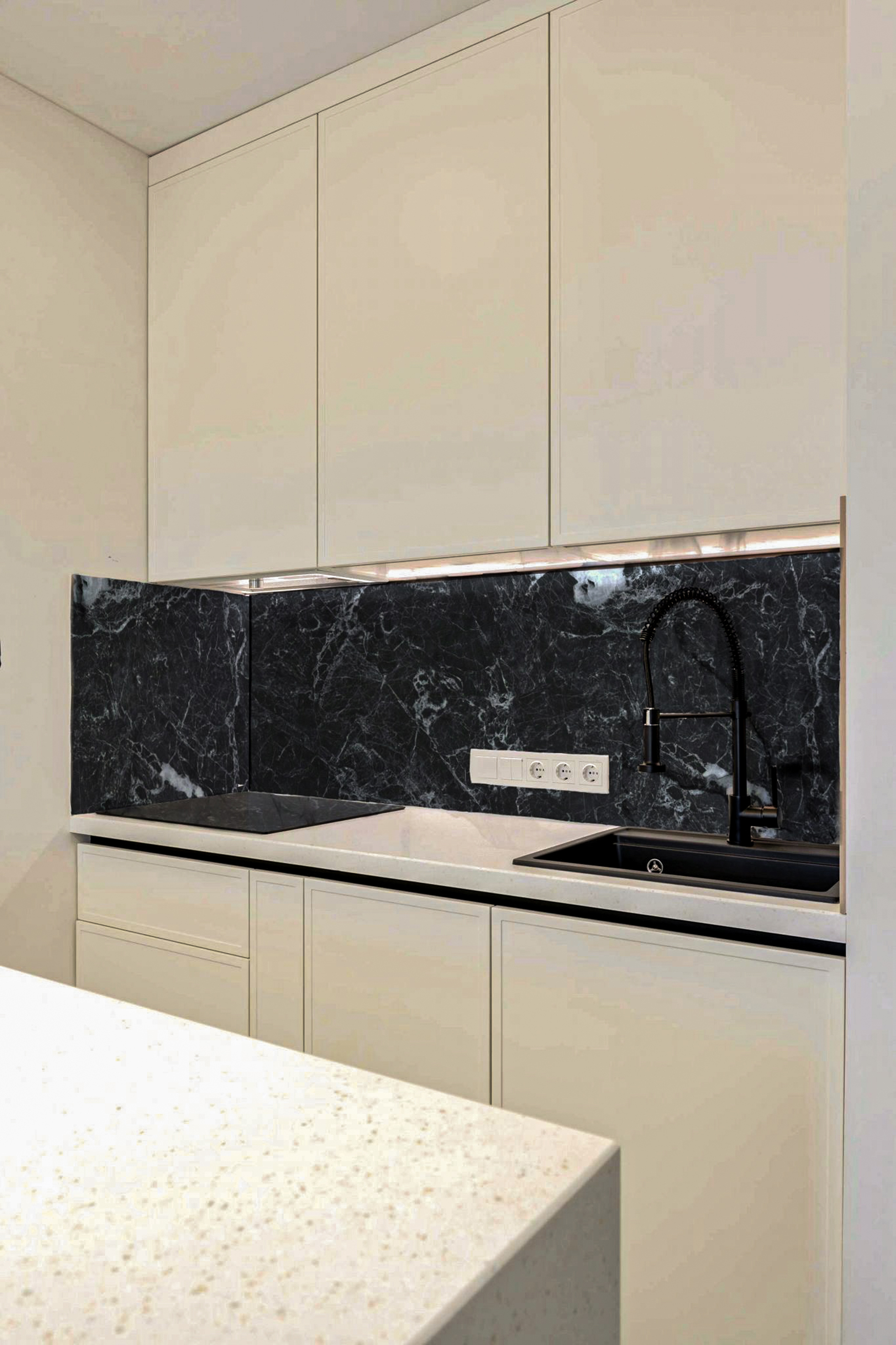 Panneau PVC Mural Noir Minéral 1220x2440 | Leroy Merlin