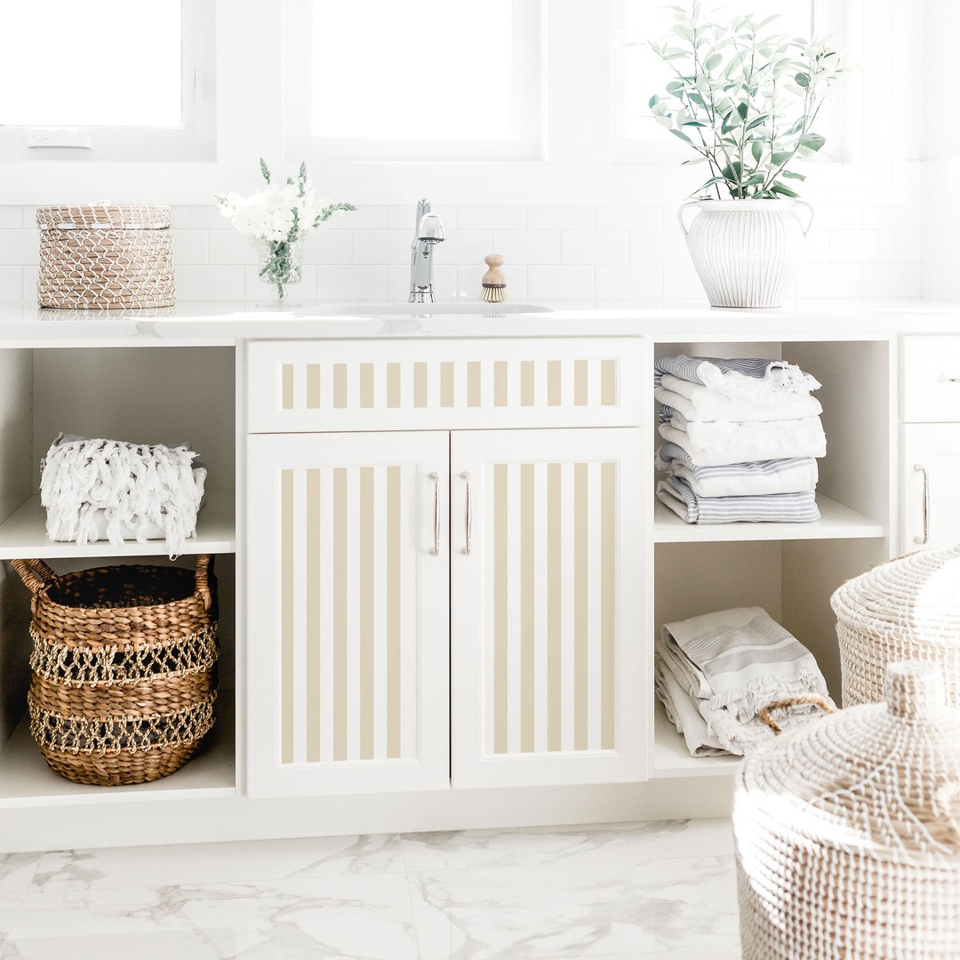 Papier peint adhésif petites rayures sable et blanc vinyle lavable et ...