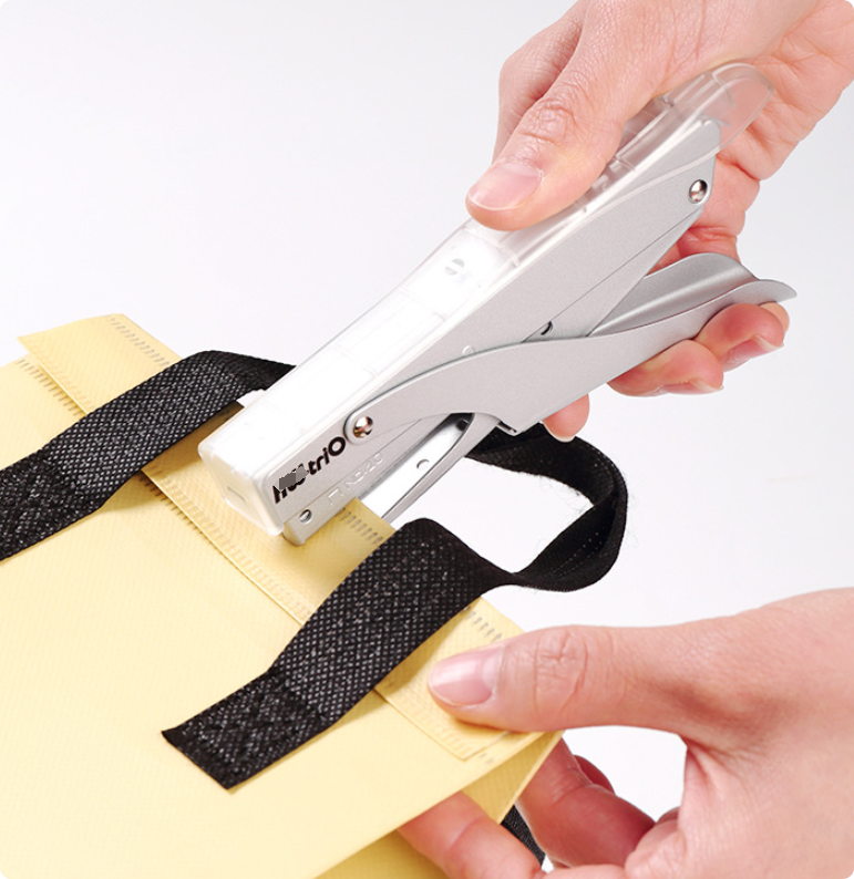 Agrafeuse portative, mini agrafeuse pour usage de bureau, avec une ...