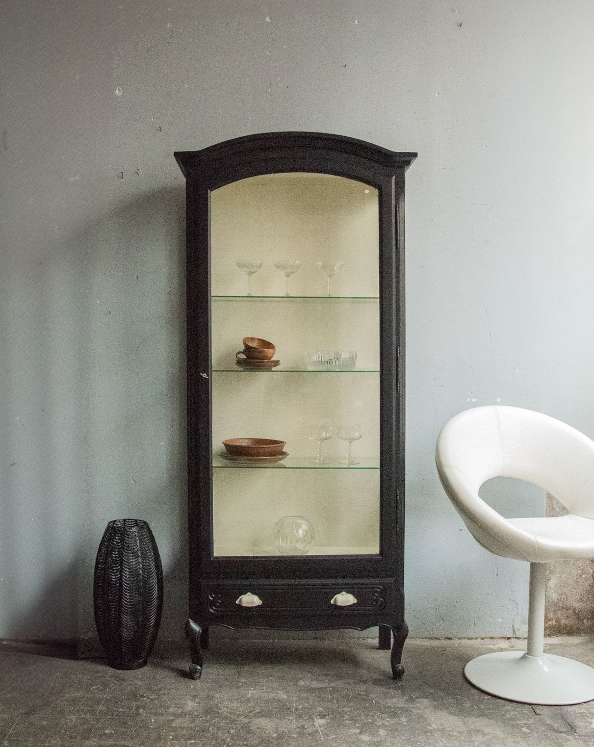 Grande vitrine en bois noir Victoria N°123 - Bon état | Leroy Merlin