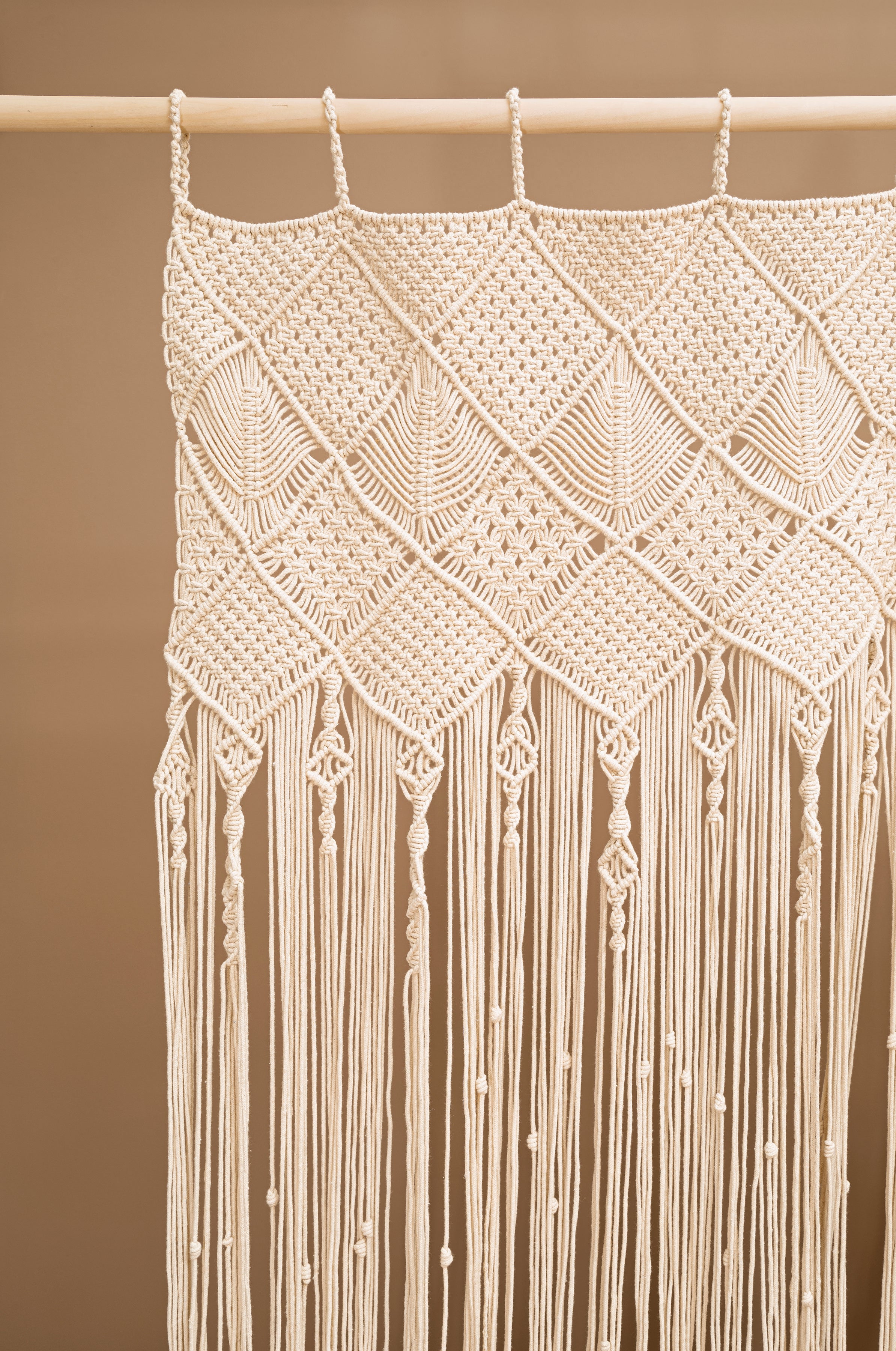 MARA XXL - Rideau à passants en macramé beige 135x245 | Leroy Merlin