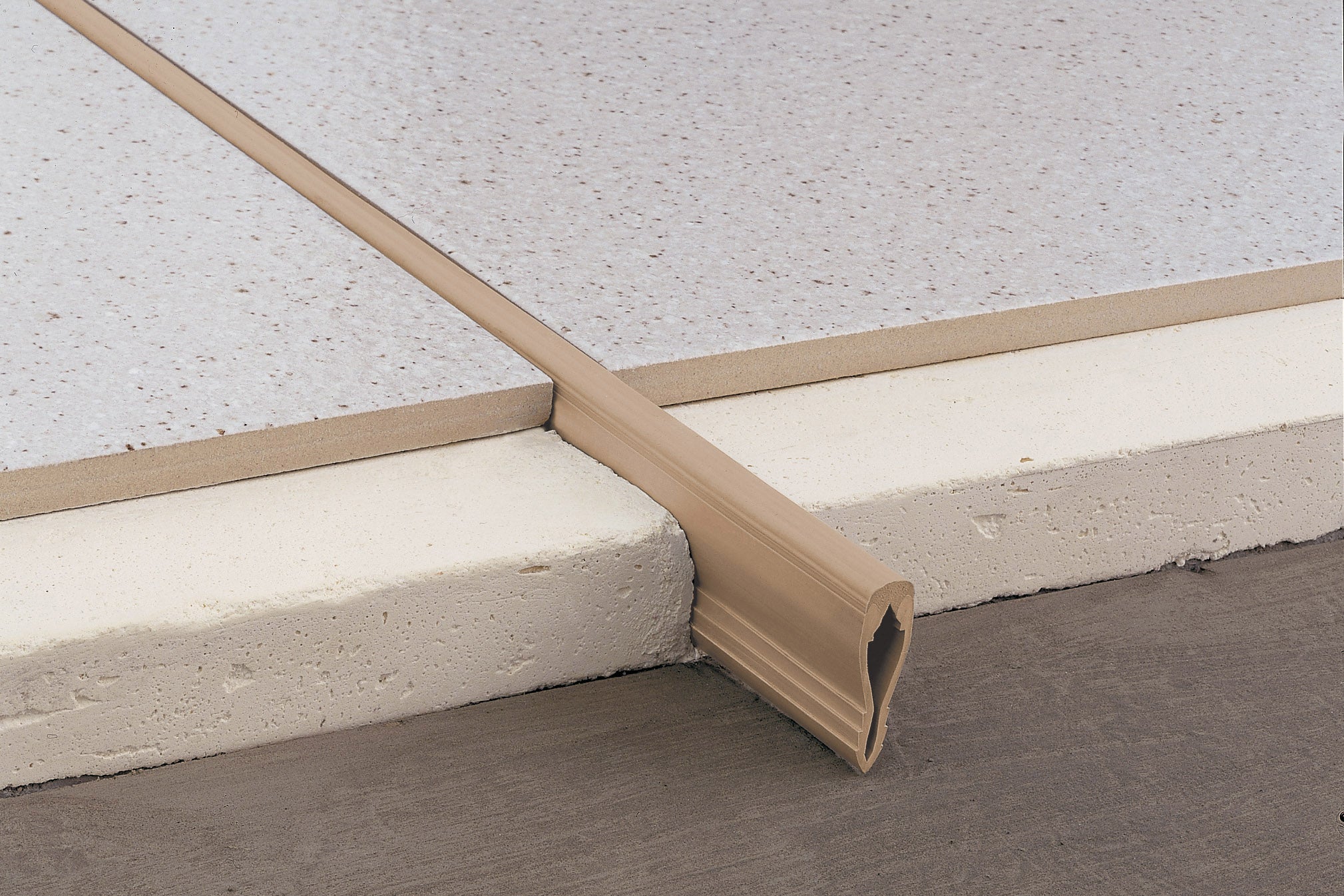 Joints de Fractionnement - Novojunta® 1 PVC - 40x2500 | Leroy Merlin