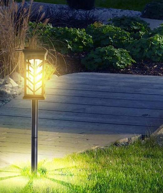 Confezione da 1 lampada solare per esterni con spina di terra ...