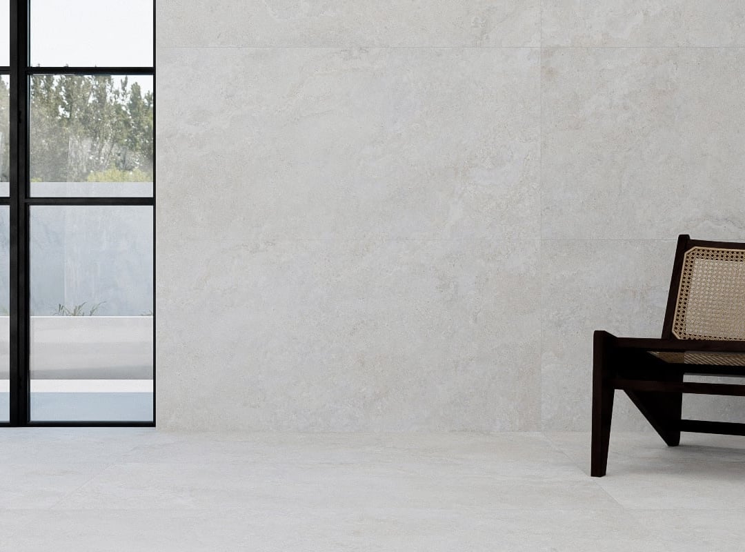 Travertino crosscut bianco strutturato - Piastrelle 61x122,2 cm 9,5 mm ...