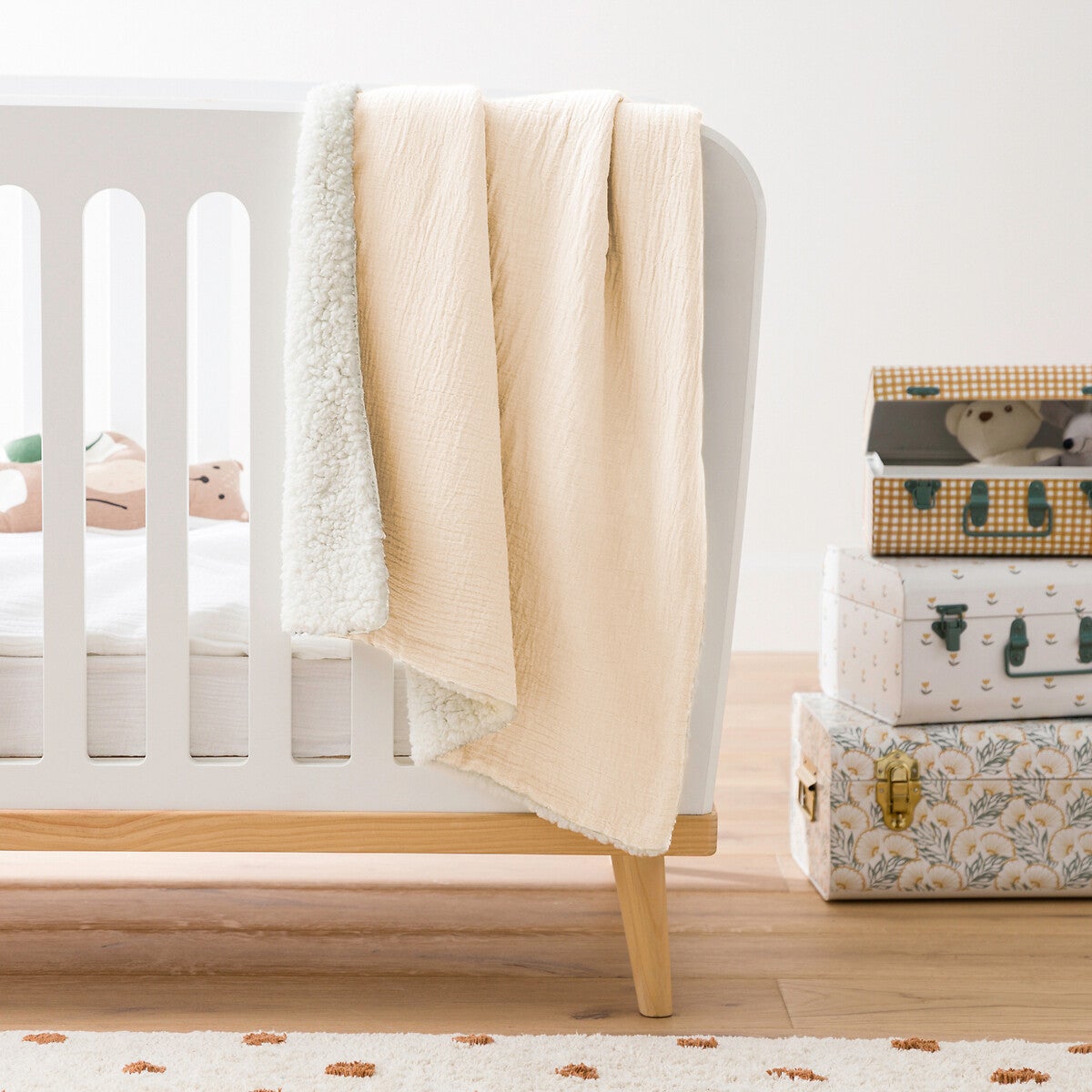 Couverture unie bébé gaze coton et sherpa Kumla - Naturel - 75 x 100 cm ...