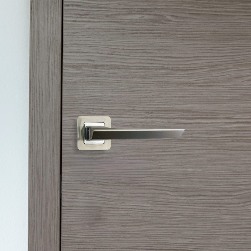 Maniglie per porta su ghiera modello: REIS cromate brillante/satinate ...