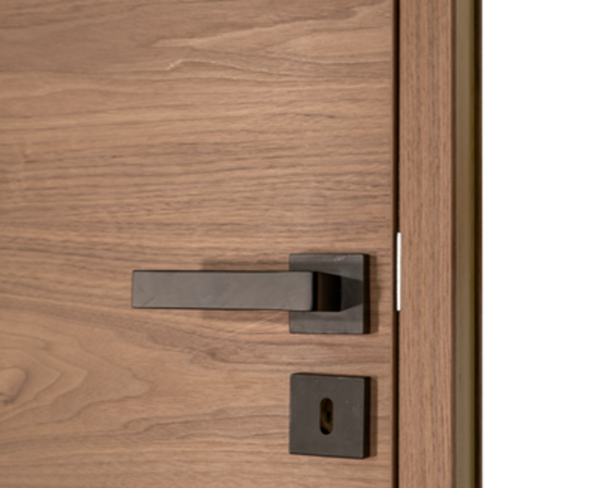 Bloc porte isoplane INDUS bois noyer 2040 x 630 droite | Leroy Merlin