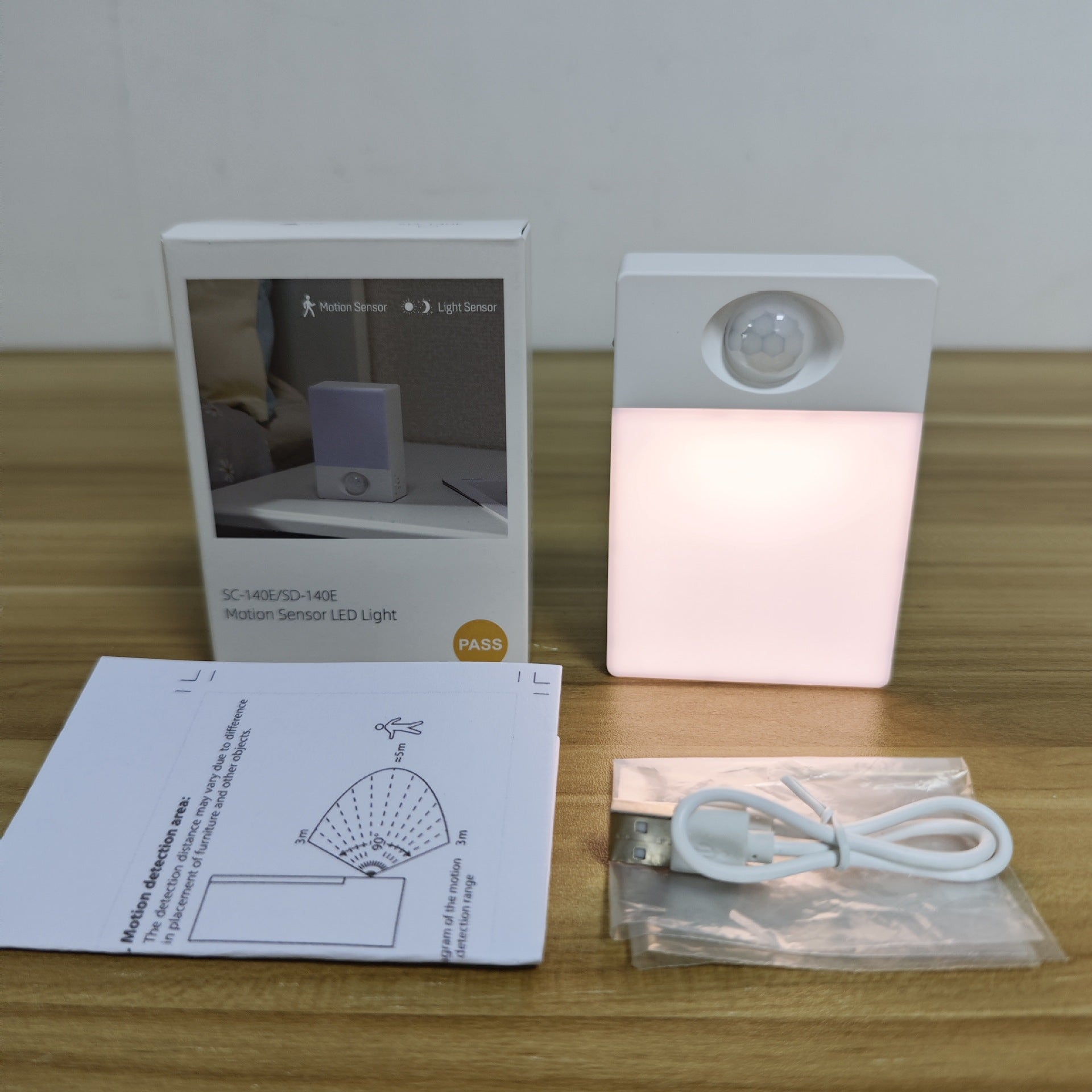 Veilleuse LED intelligente 3-en-1 portable, à suspendre et à poser sur ...