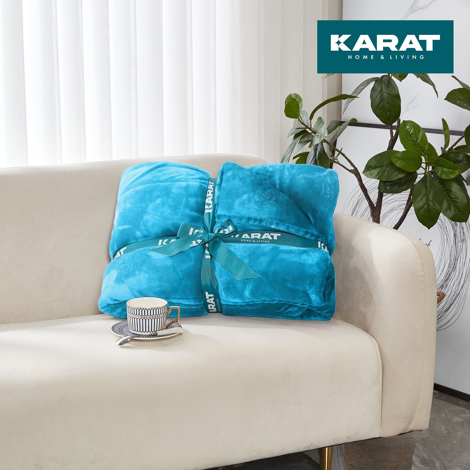 Plaid Manta suave Grace Azul cielo 150 x 200 cm | Leroy Merlin