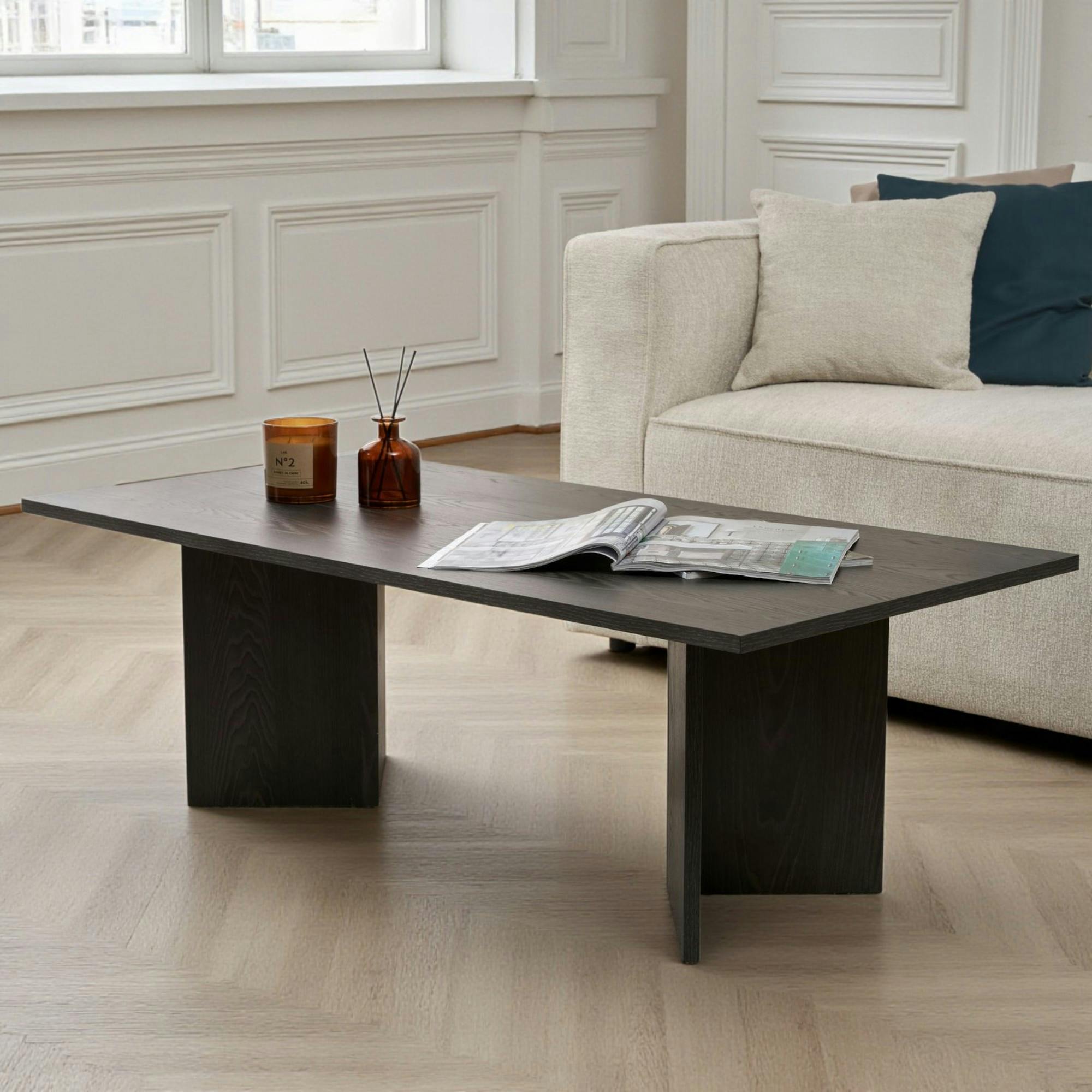 Table basse moderne effet bois noir - pieds en V MARFA | Leroy Merlin