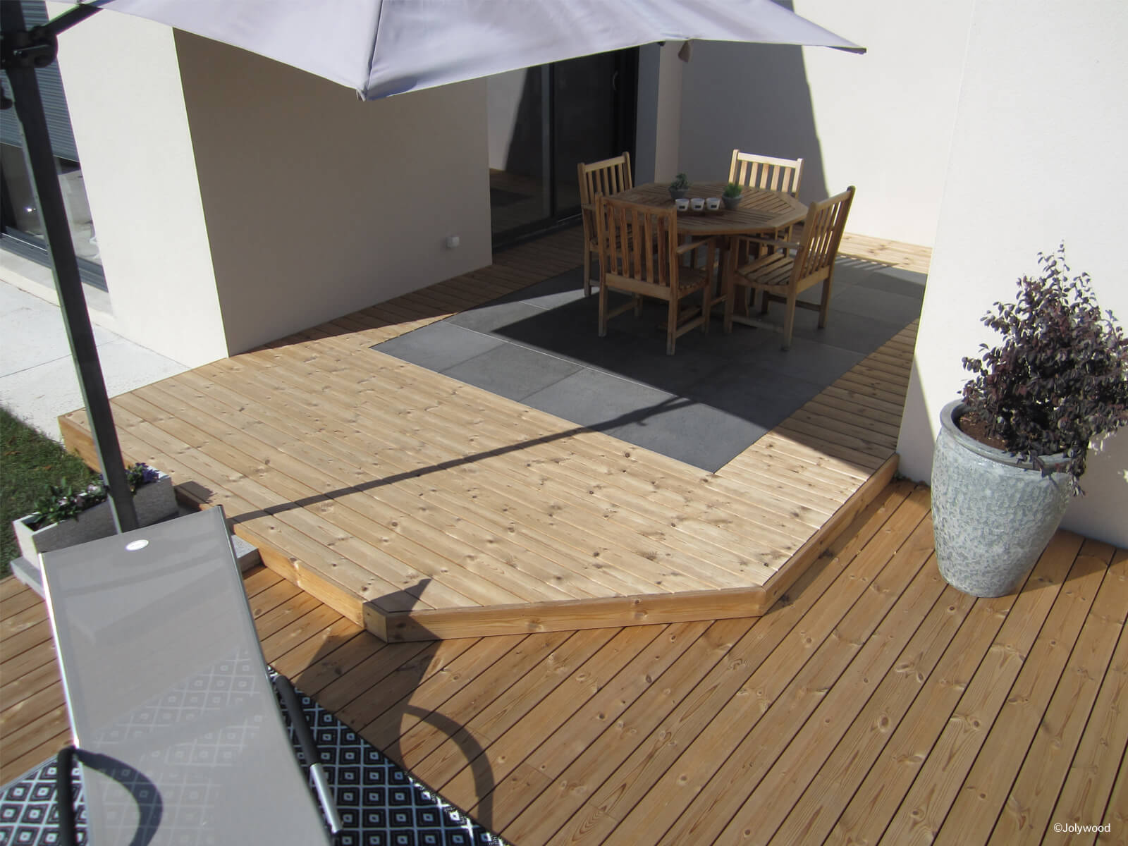 Kit complet de terrasse bois GRAD à clipser - Lames de Thermopin 240 x ...