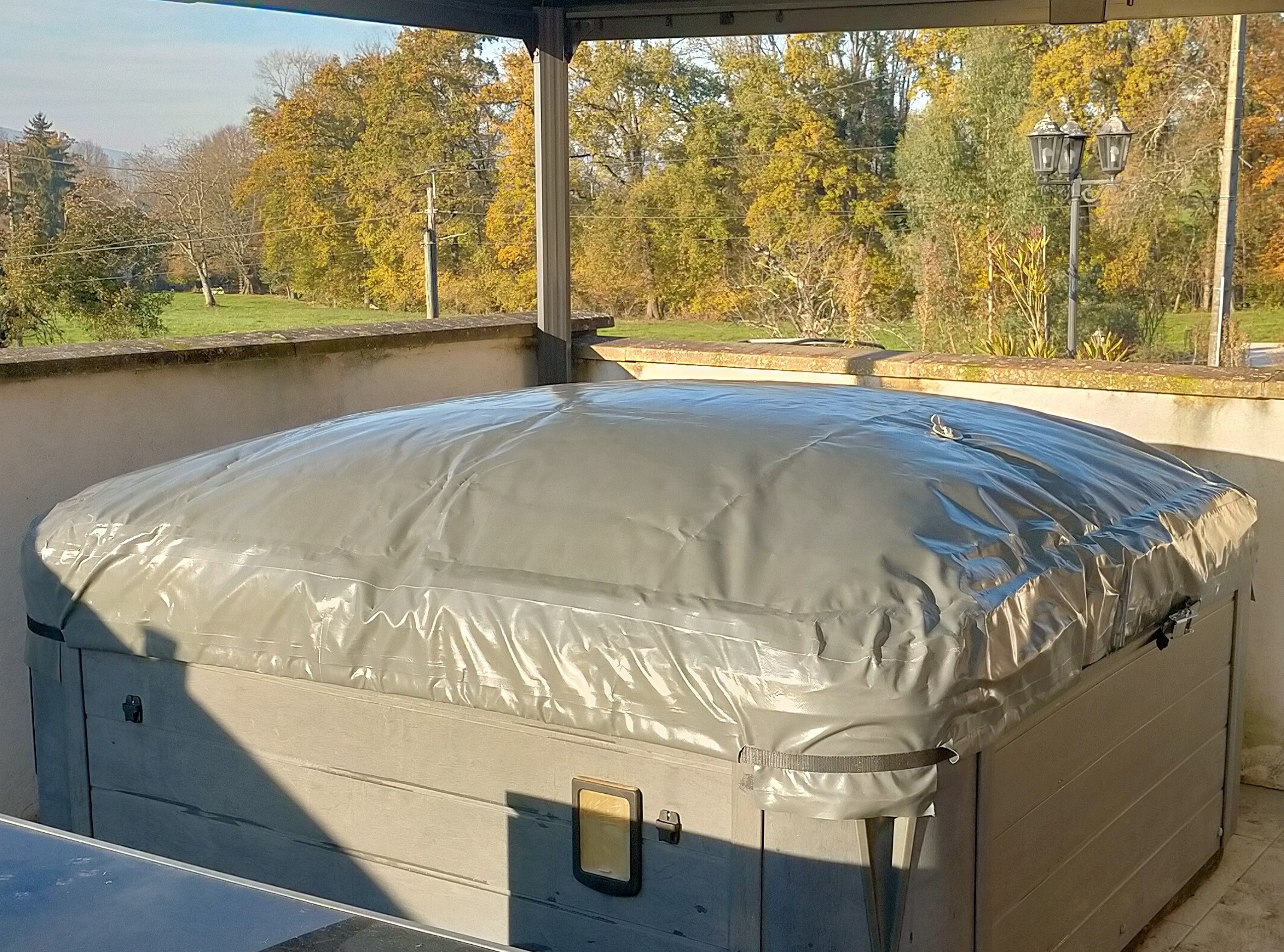 Couverture gonflable Sp'Ump pour Spa Extérieur | Spa Inférieur à 2,6m x ...