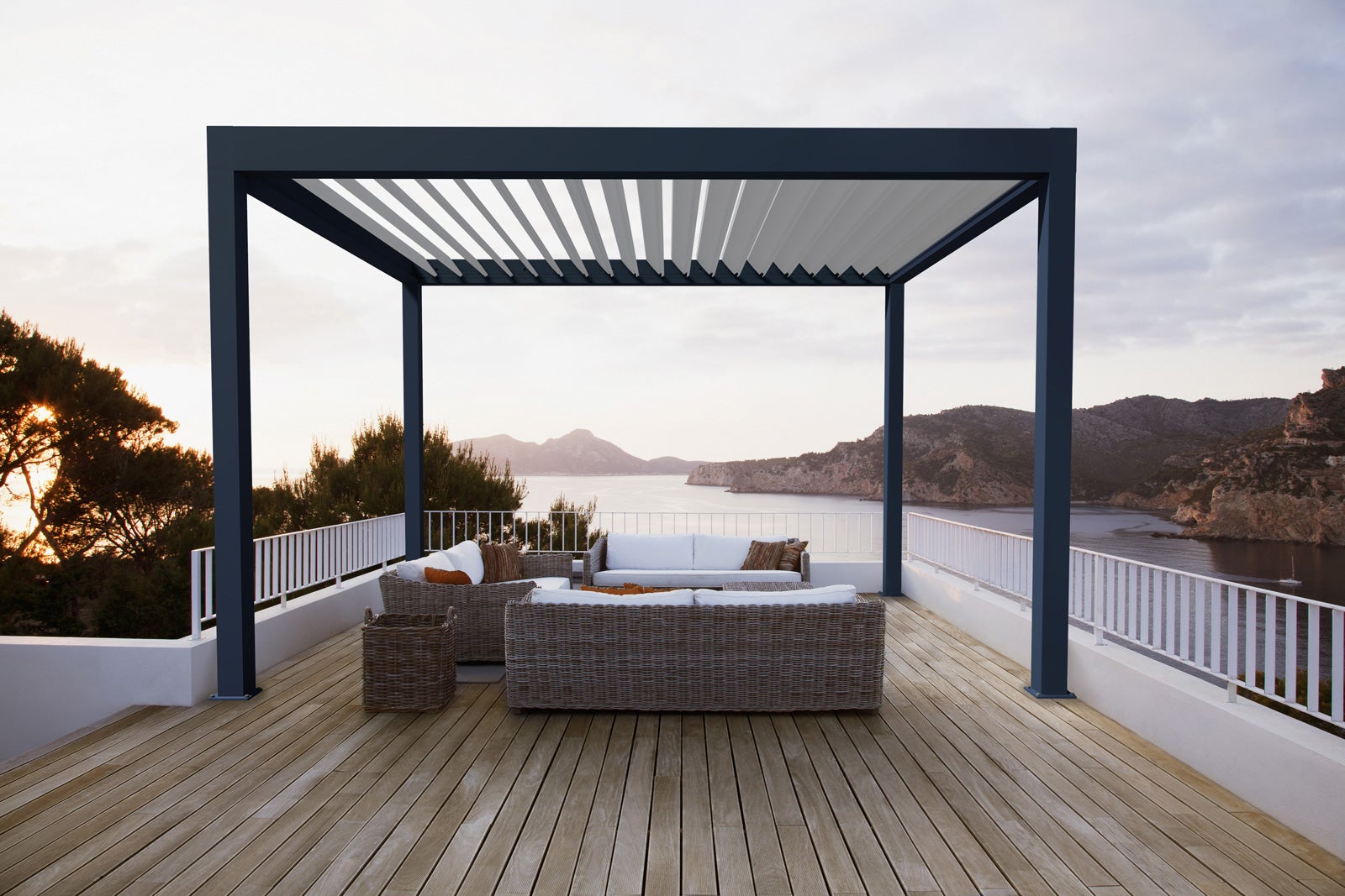 Pergola autoportée bioclimatique motorisée 3,5x4 m en aluminium - gris | Leroy Merlin