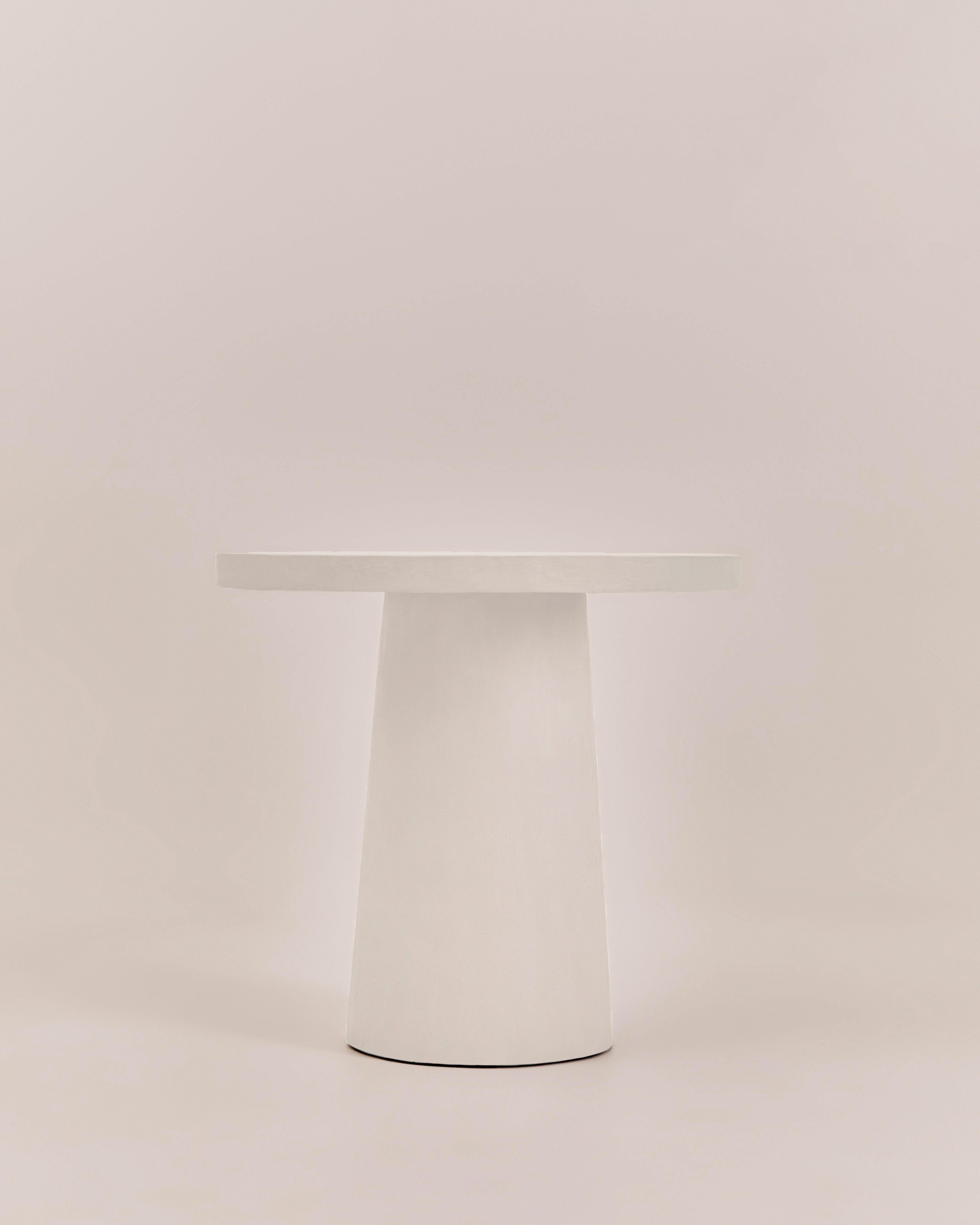 CORE BY MARLOT BAUS Table à manger du microciment couleur blanc 180 cm ...