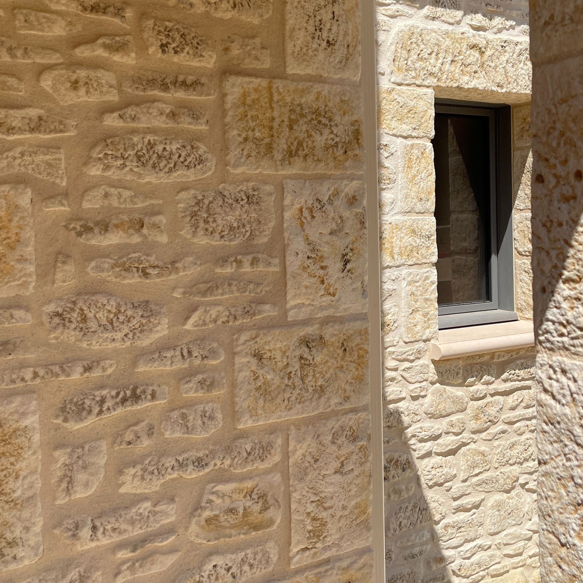 Chaînes d'angle pour pierre de parement Province ton rocaille - H.20cm et H.30cm - RO'MA Nature ...