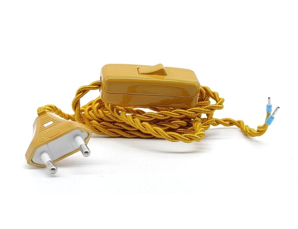 Câble torsadé avec interrupteur et fiche jaune | Leroy Merlin