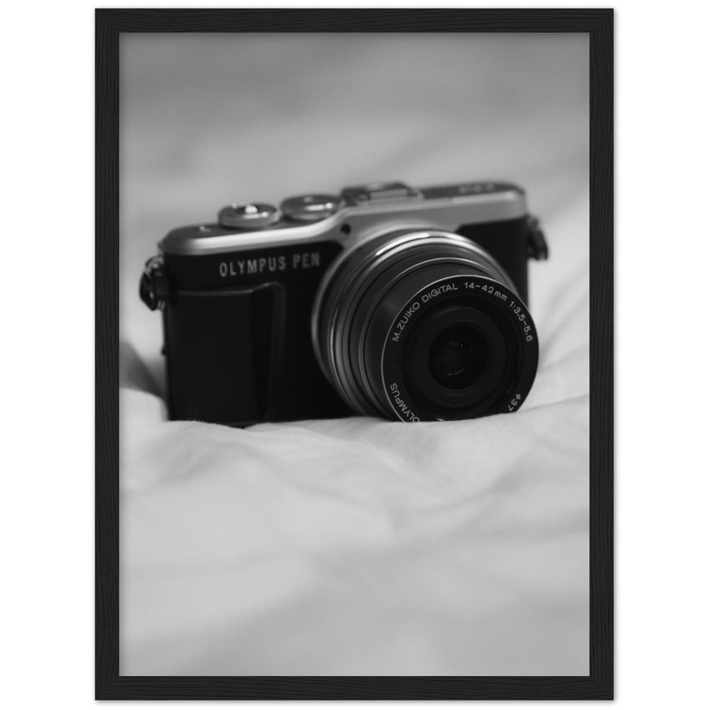 Lámina decorativa para enmarcar CAMERA 50x70 cm | Leroy Merlin