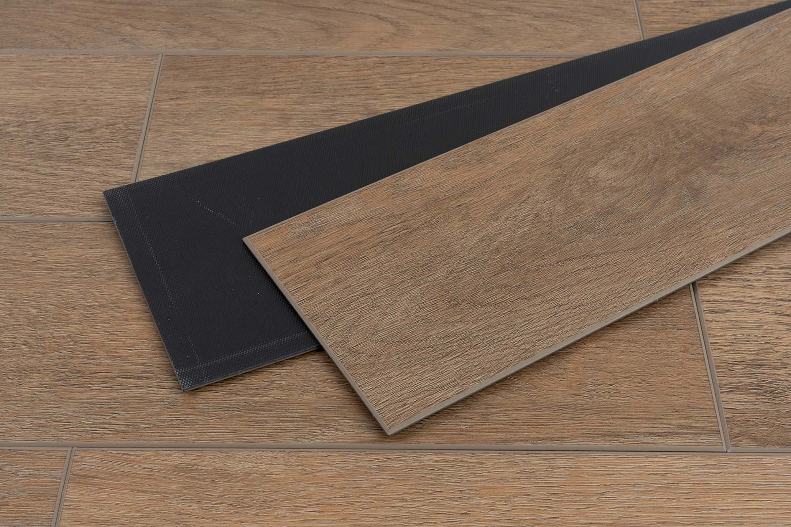 Lame PVC à coller Chêne Foncé Effet chevron Couche d'usure résistante ...