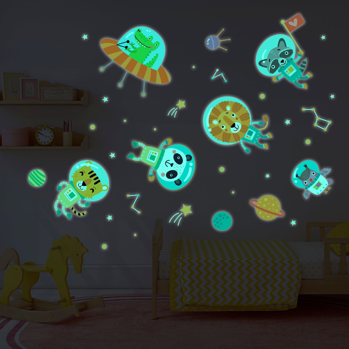 Sticker phosphorescent lumineux - AVENTURIERS DE L'ESPACE - Autocollant ...
