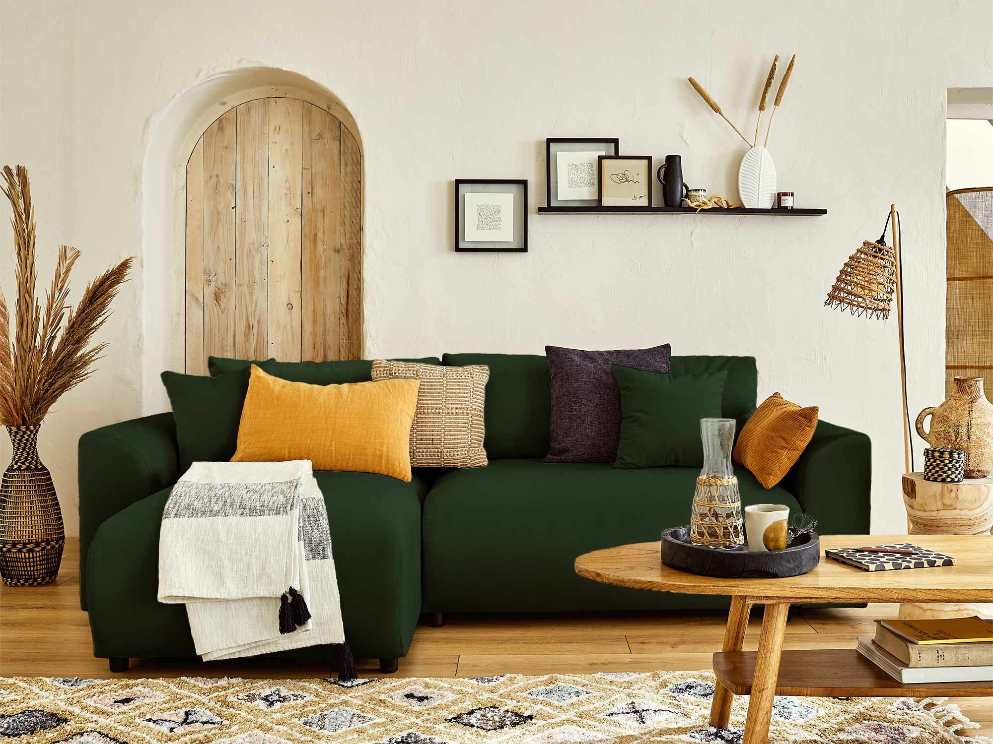 Canapé d'angle réversible 4 places contemporain en velours vert | Leroy ...