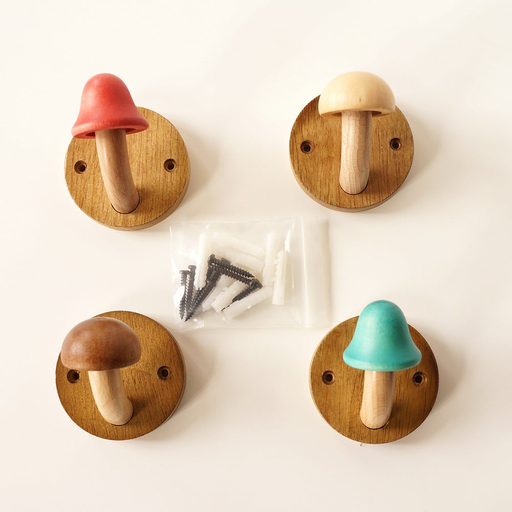 Un ensemble de 4 patères en bois en forme de champignon, crochets de ...