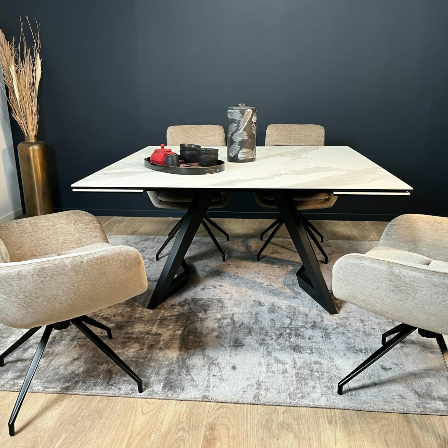 Table carrée extensible en céramique marbrée blanche 140-200 cm ...