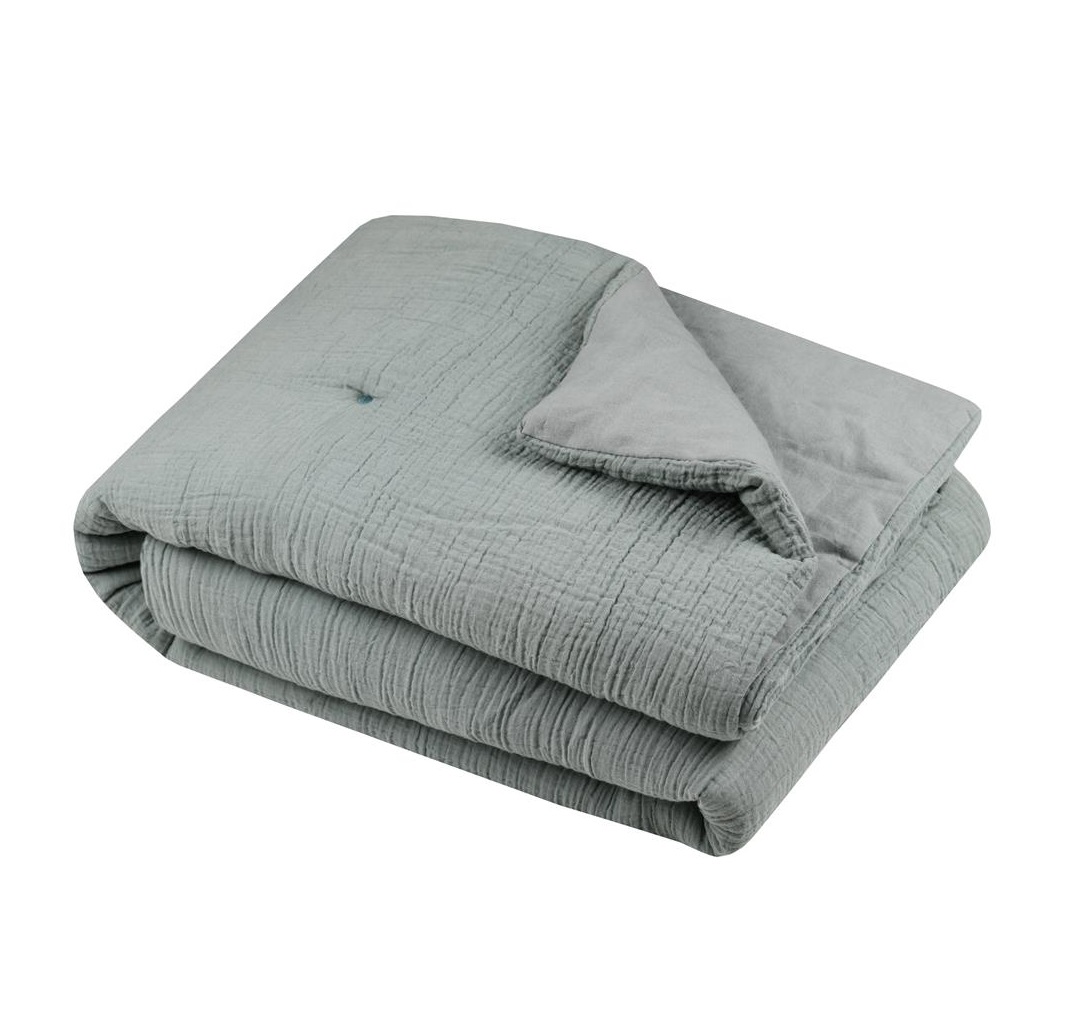 Plaid ou Edredon en gaze de coton 125 x 150 cm Pop color sauge | Leroy ...