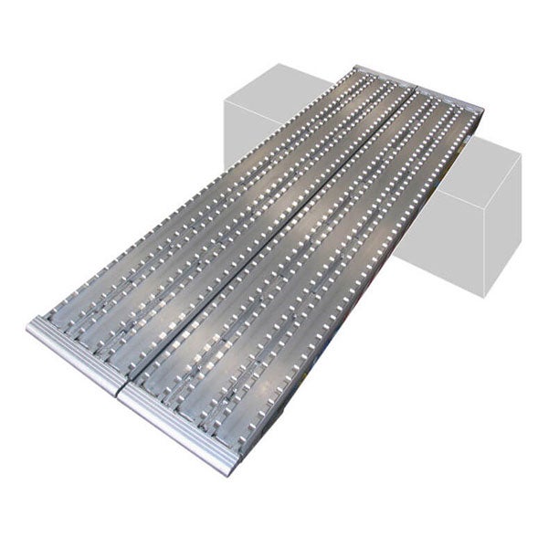 Rampe de chargement 4500mm - Haut. à franchir de 1350mm - charge max ...