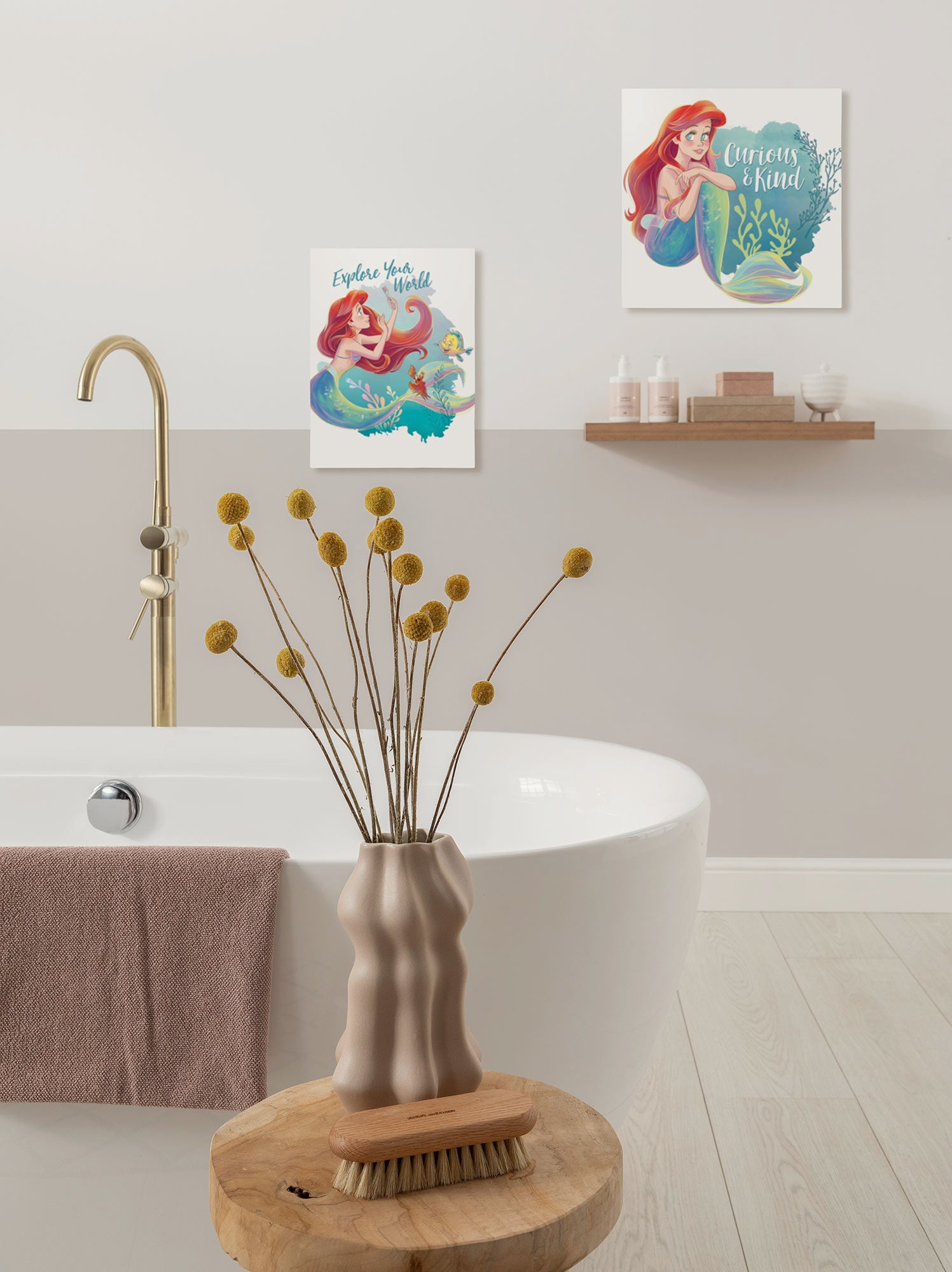 Lienzo impreso en Komar - Disney Ariel Explore your World - Talla: 30 x ...