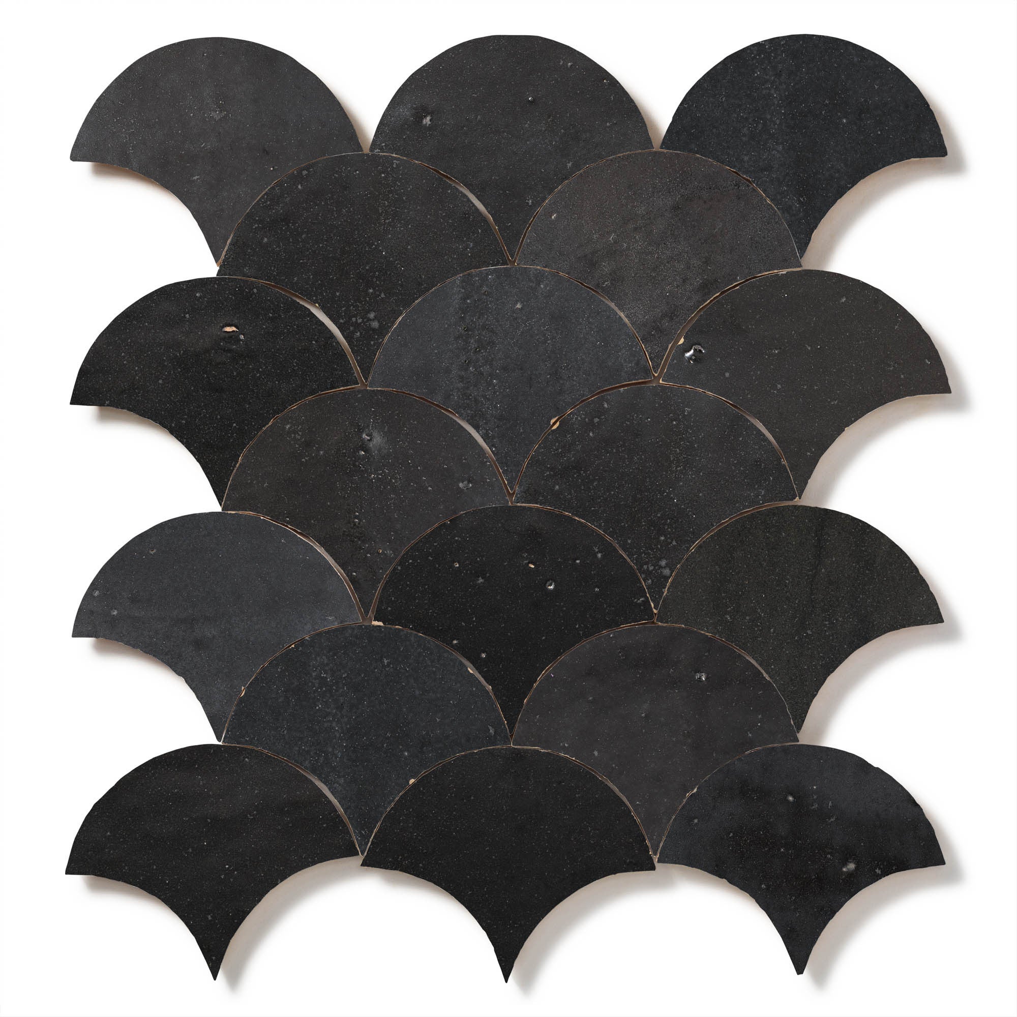 Zellige Marocain Artisanal Véritable - Noir Carbone Ecaille grand 10x12 ...