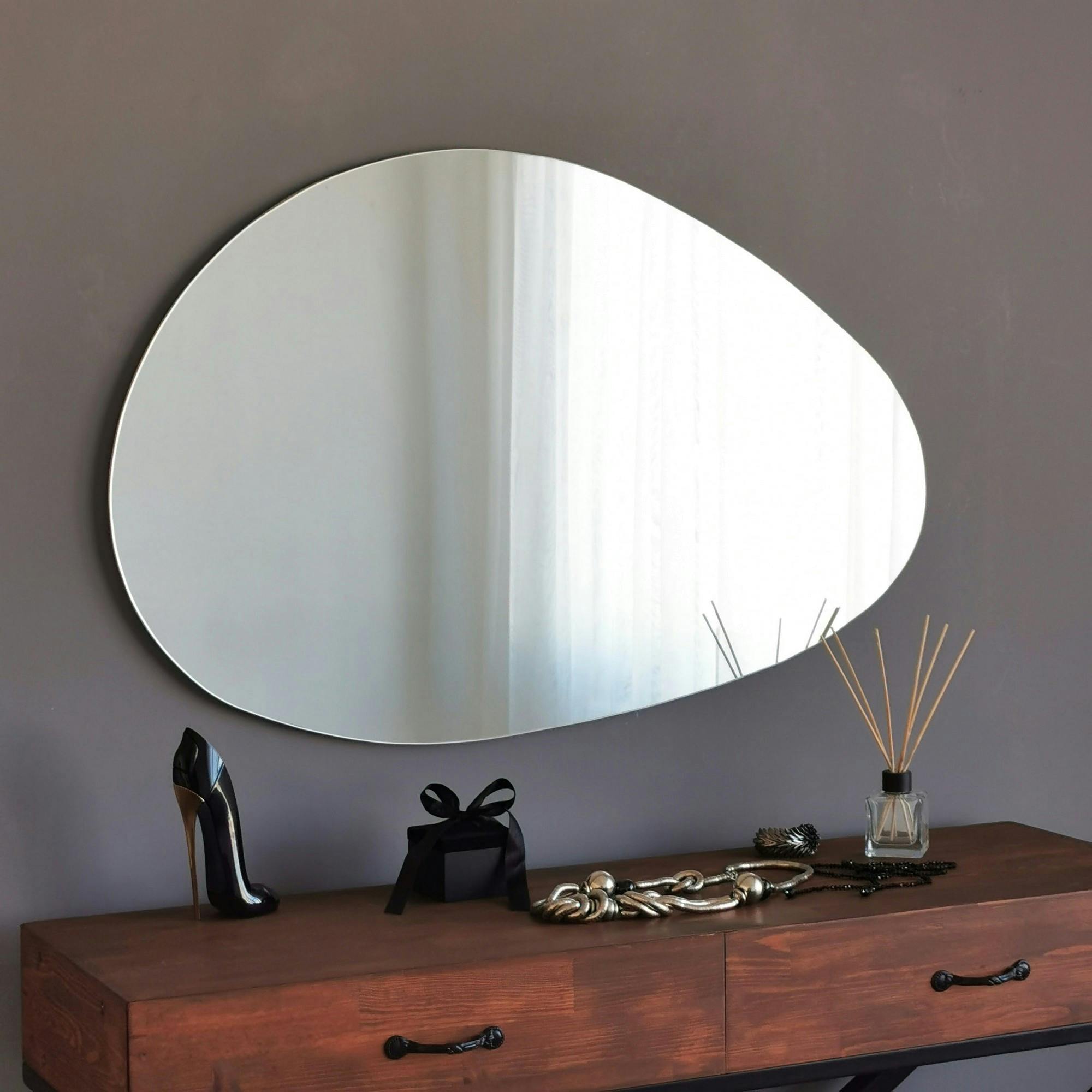 Miroir mural organique forme galet 76 cm - style design CODY | Leroy Merlin