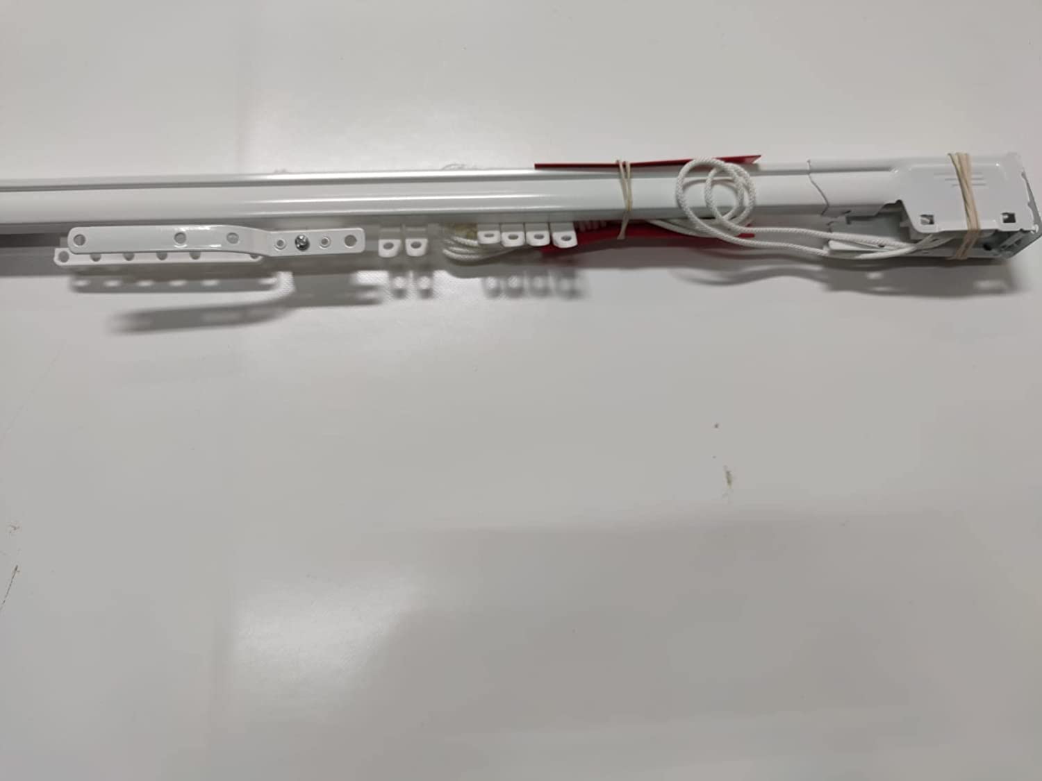 Tringle à rideau extensible en aluminium laqué blanc de haute qualité ...