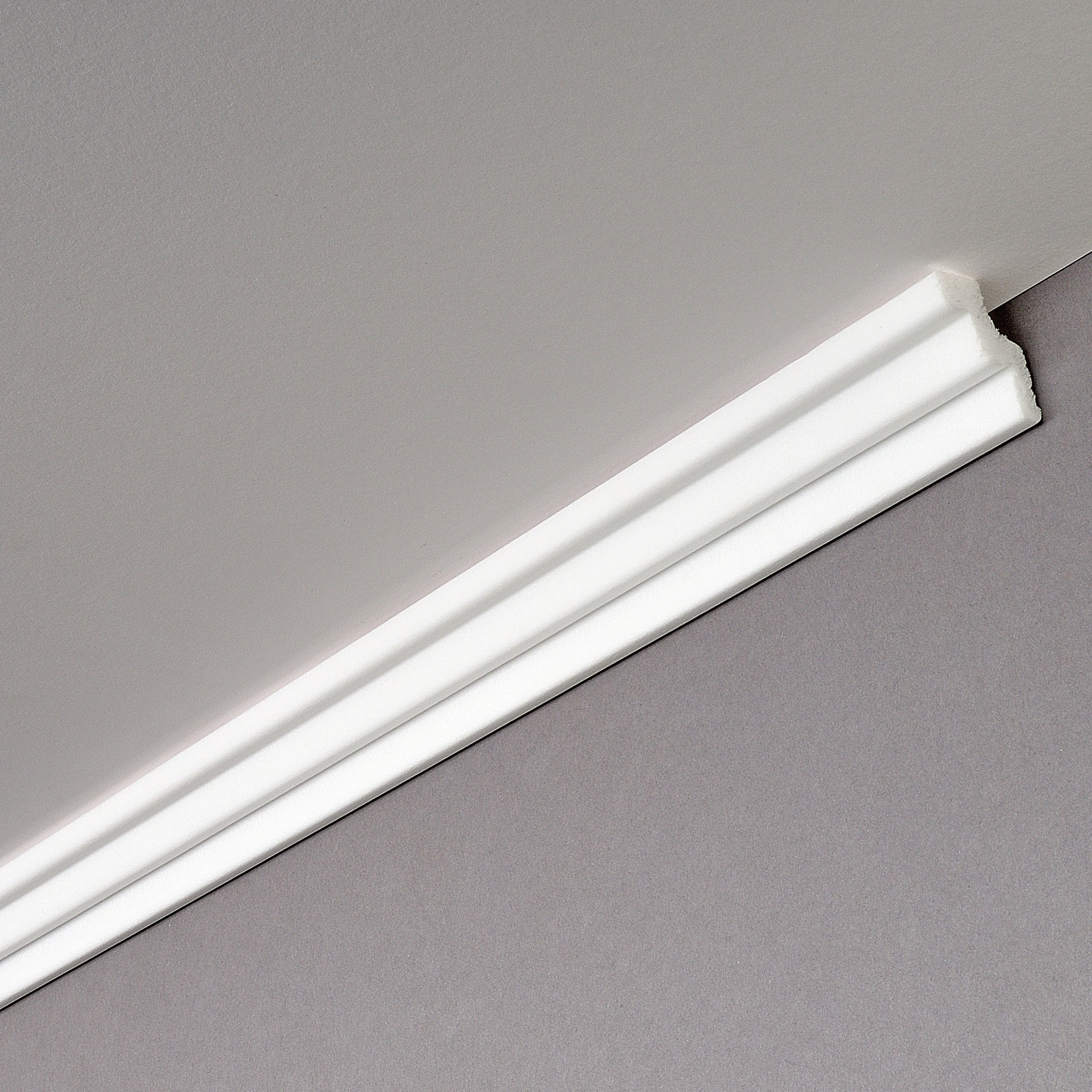 DECOSA Moulure T30 - polystyrène - blanc - 20 x 30 mm - longueur 2 m - 150 pièces (=130 m ...