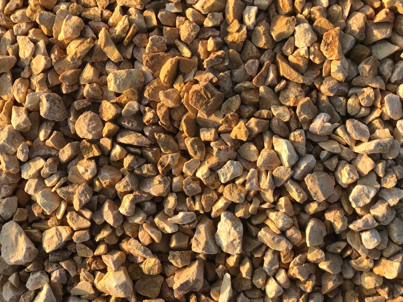 Grava Amarilla Saturno / Big bag 500 kg. / 3-6 mm | Leroy Merlin
