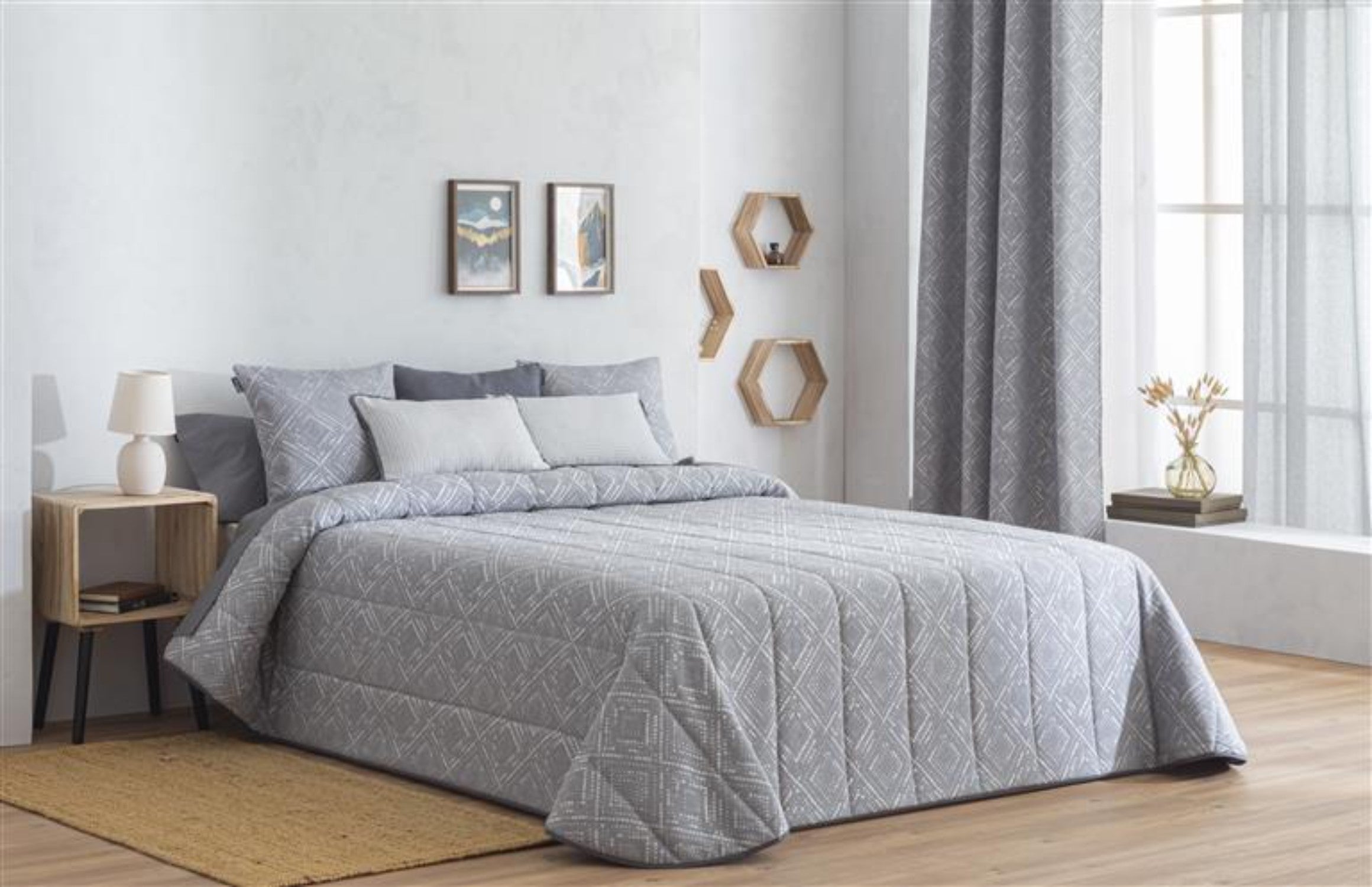 Colcha Bouti Tejido Jacquard Somo Gris Relleno 100 gr para Cama de 170 ...