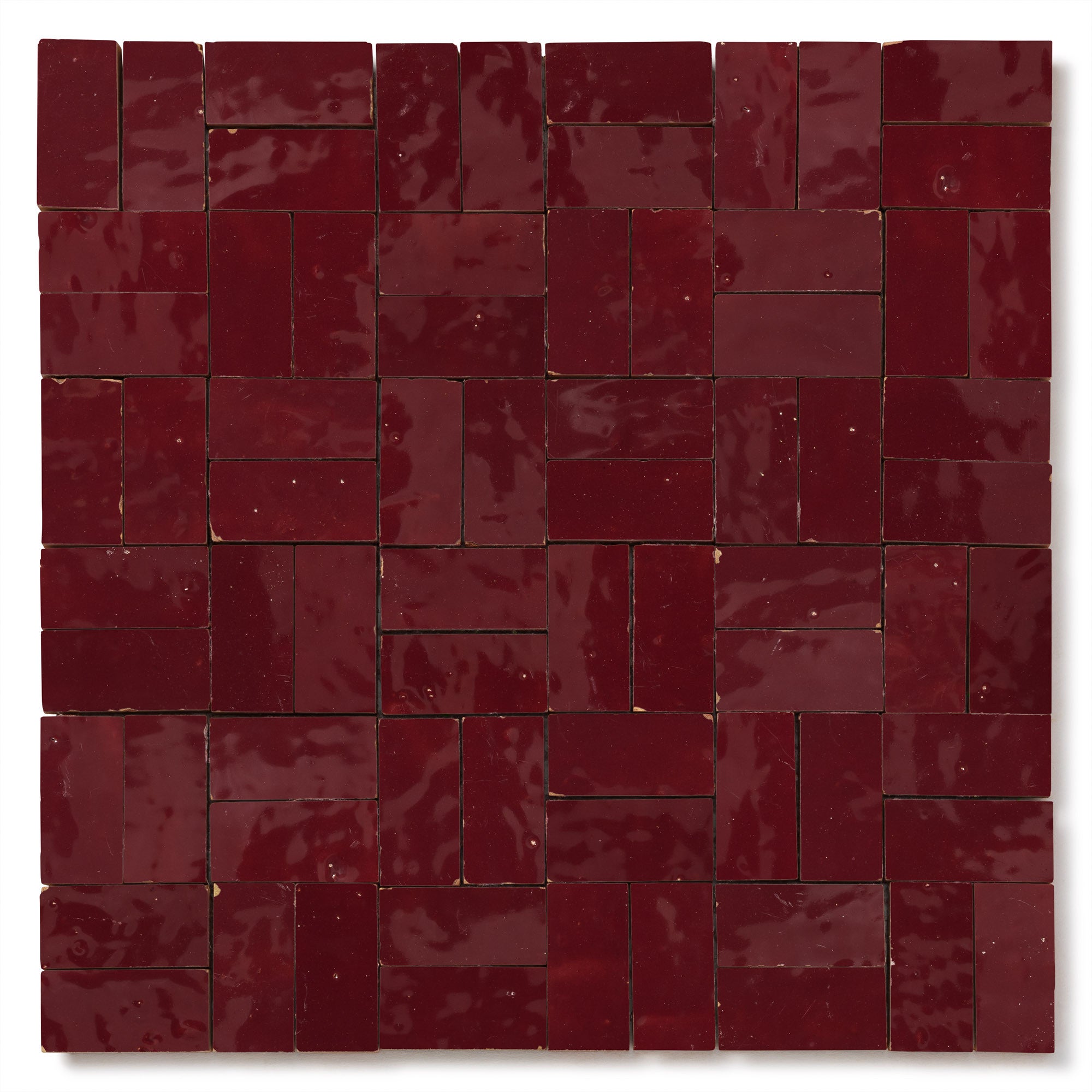 Zellige Marocain Artisanal Véritable - Rouge Lie de vin 2,4x4,9 cm - Carrelage mur - RO'MA ...