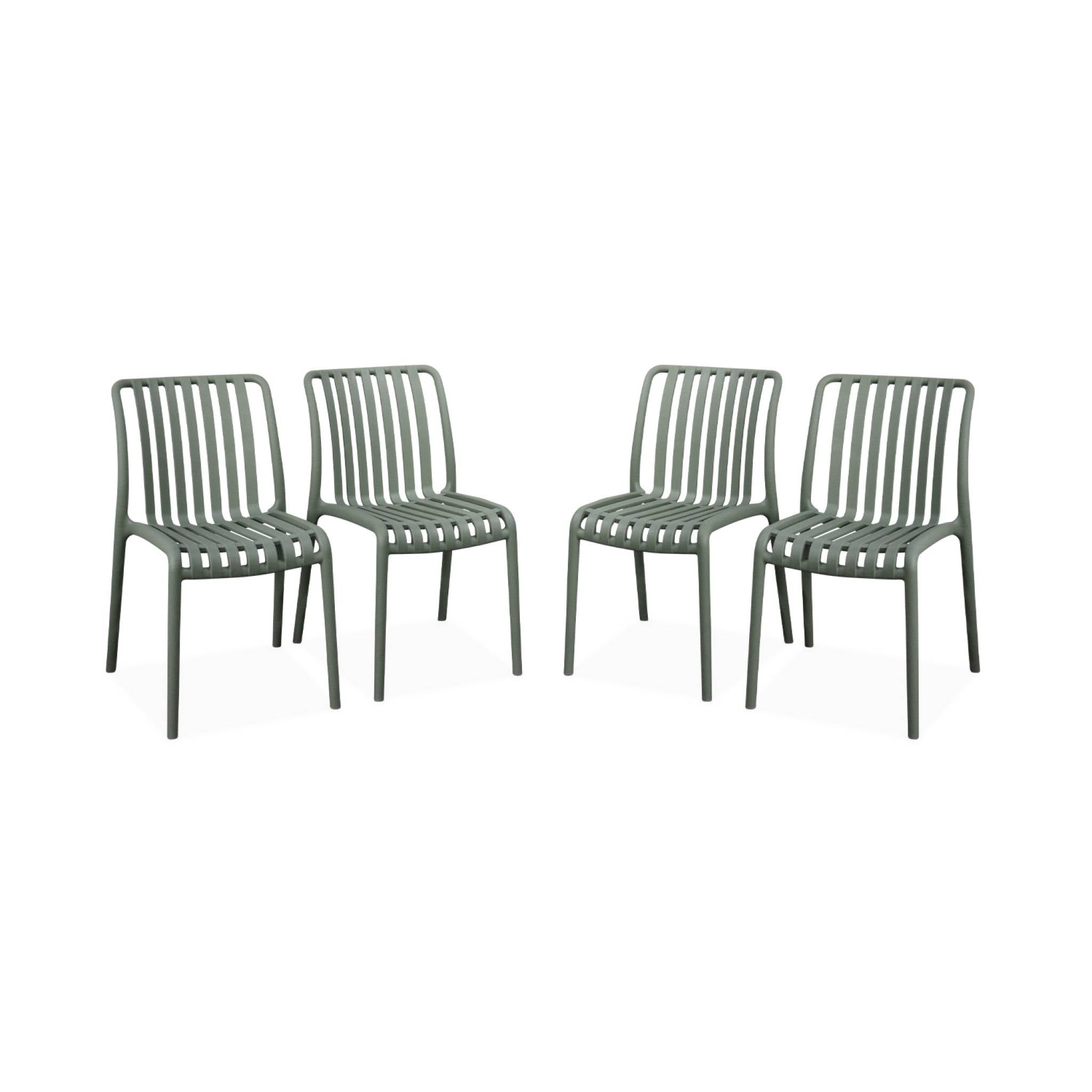 Lot de 4 chaises de jardin en plastique vert de gris. empilables. déjà ...