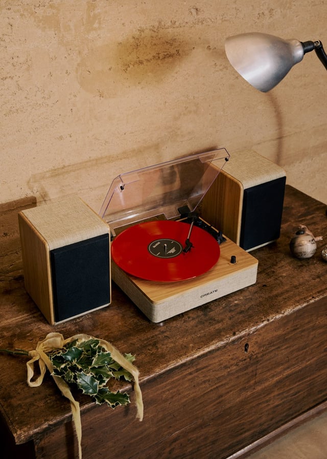 Tocadiscos: disfruta vinilos con sonido nítido y fácil conexión
