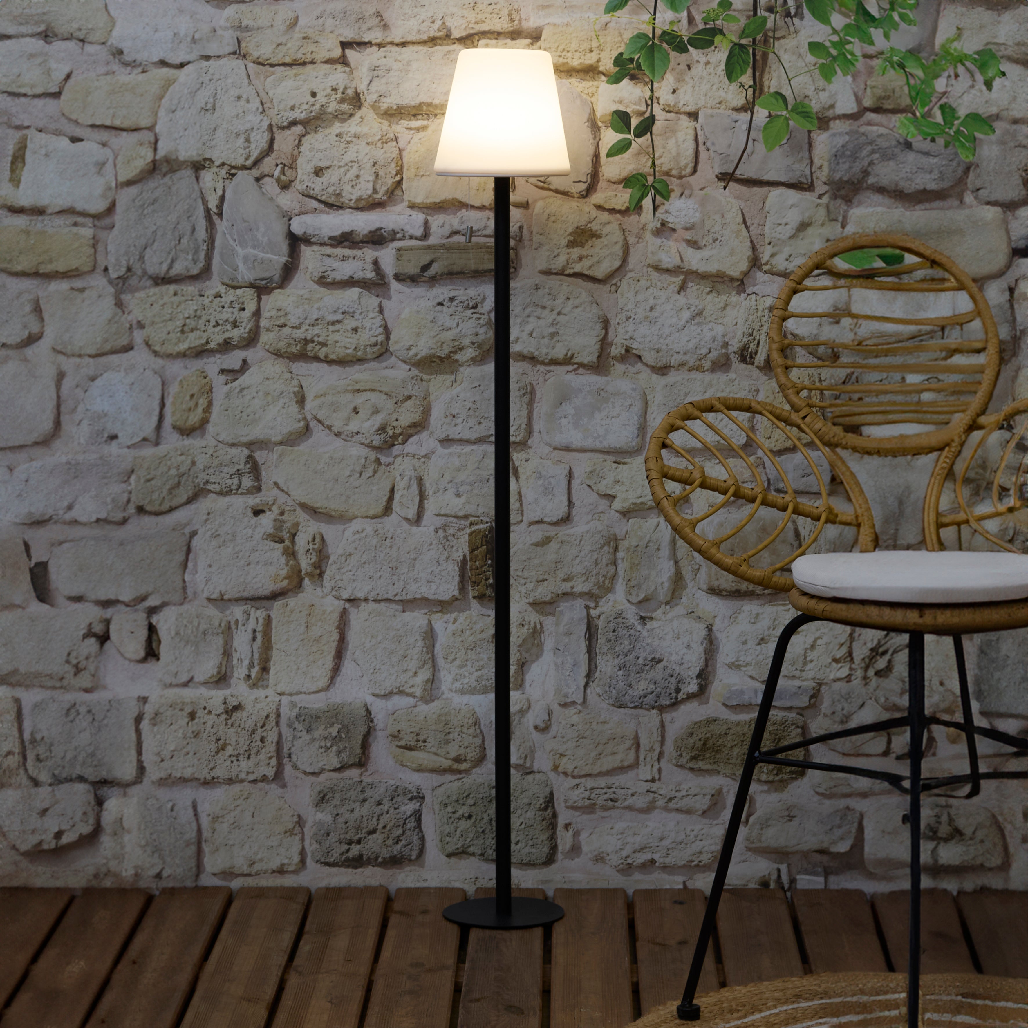 Lampadaire Rechargeable Rgb H1m60 | Leroy Merlin