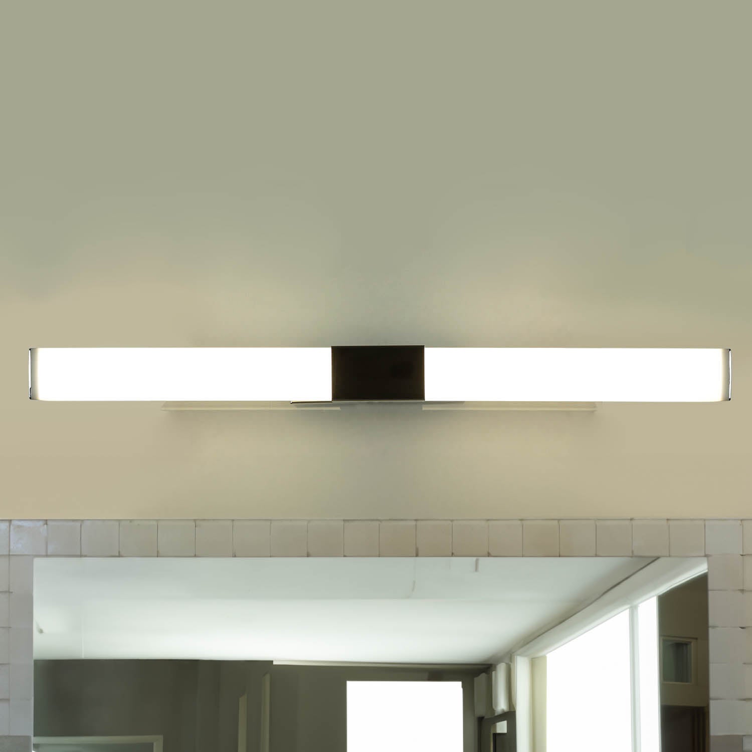 Lampe murale LED miroir 60 cm de long IP44 Chrome Blanc 4100 K 1010 lm ...