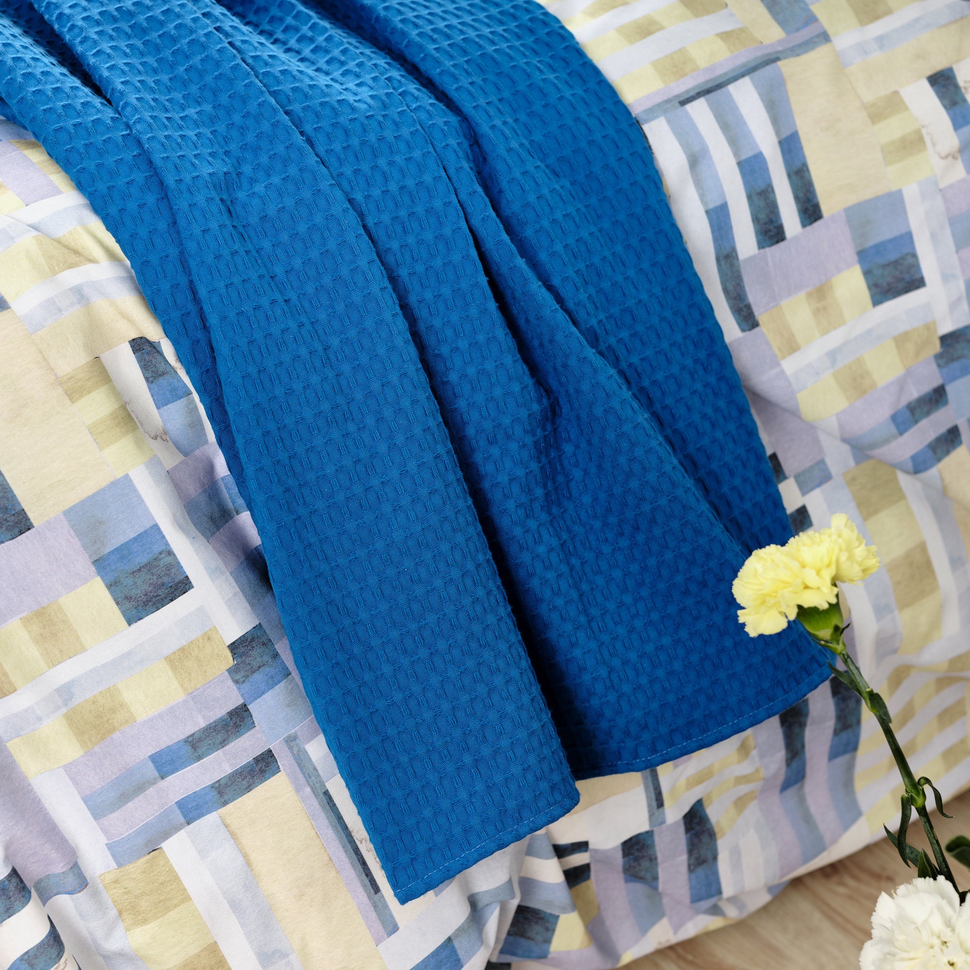 Plaid Waffle 100% coton Bleu Cobalt 130x170 cm | Leroy Merlin