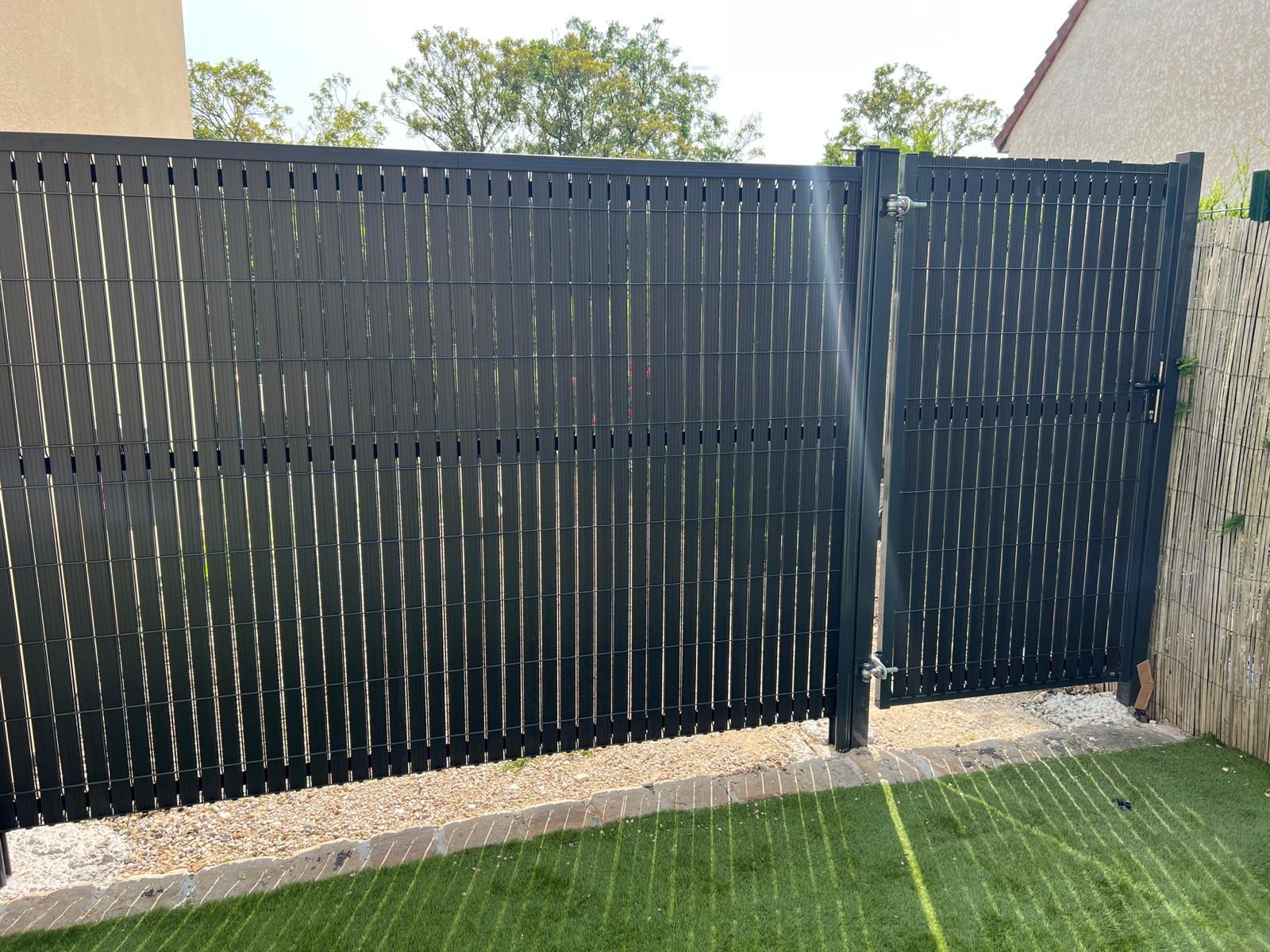 Kit occultation-brise vue rigide pvc H1.93 x 2.50m avec Baguette de ...