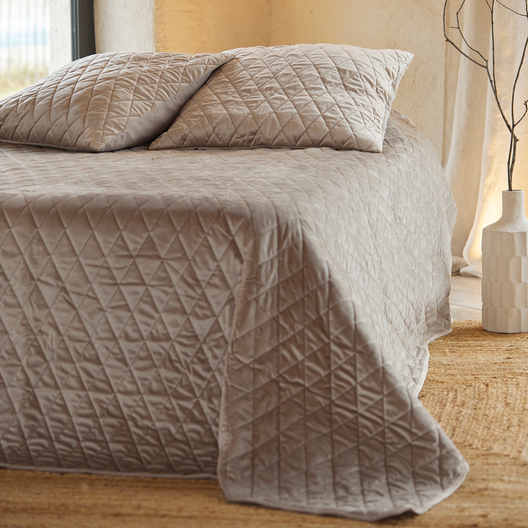 Couvre-Lit et Taies d'Oreiller en Velours Matelassé - Naturel - 240x260 ...