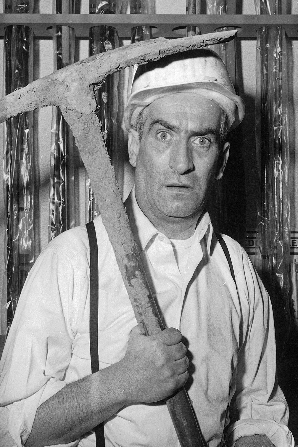 Tableau louis de funes en tournage - 40x60cm | Leroy Merlin